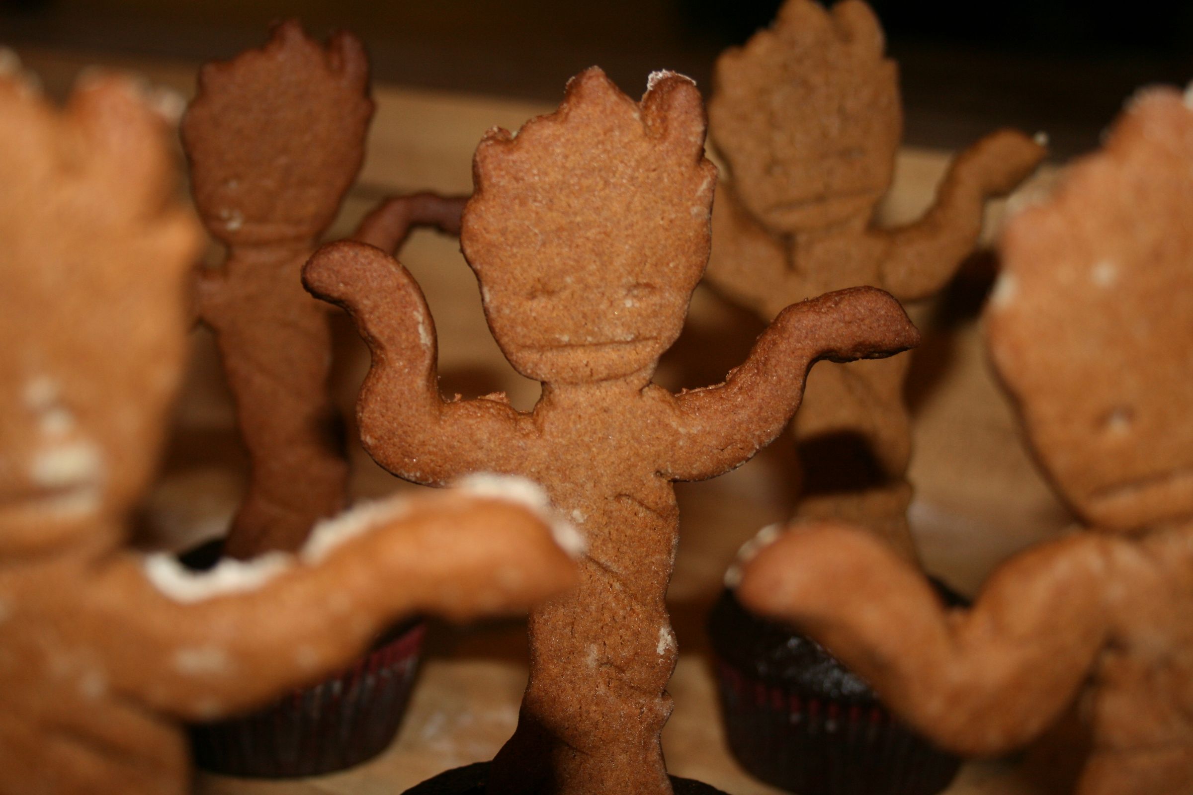 Baby Groot Cupcakes : 6 Steps - Instructables
