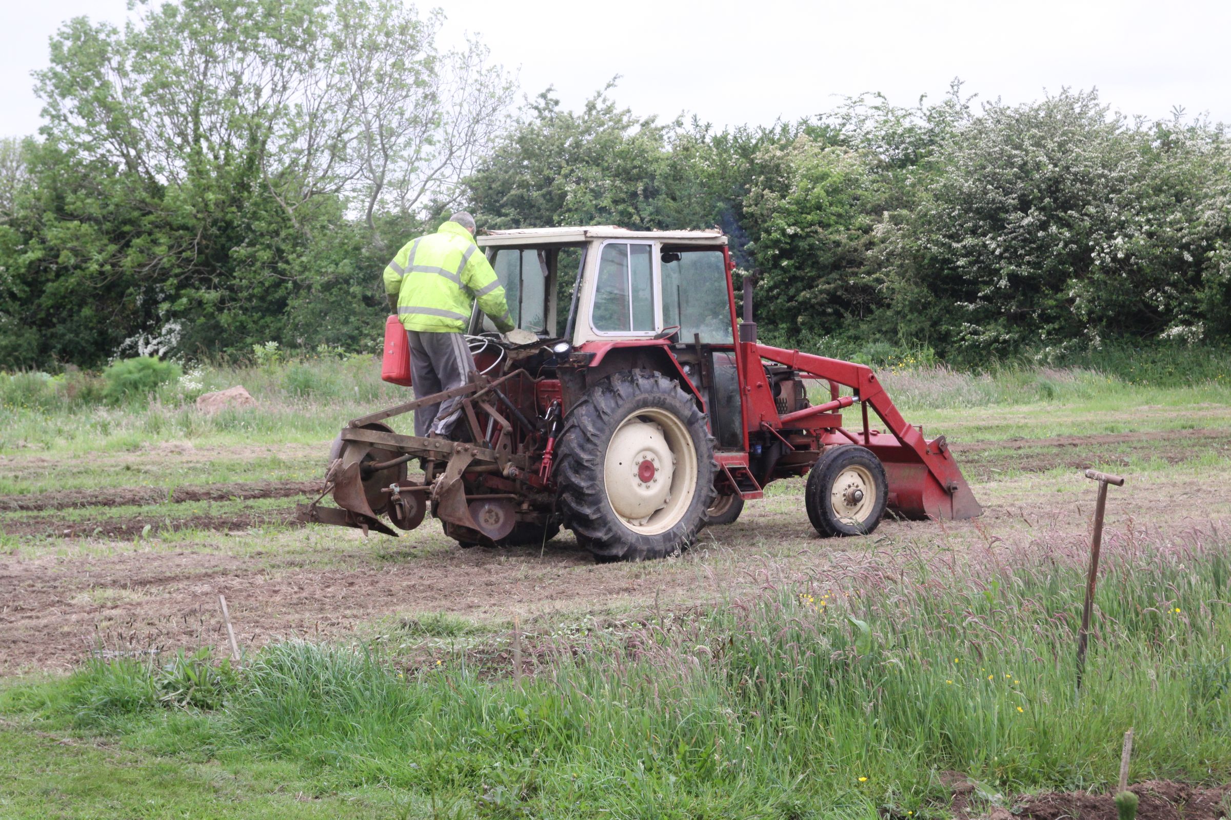 How to Plough or Plow a Field - Basic Instructions : 8 Steps (with ...
