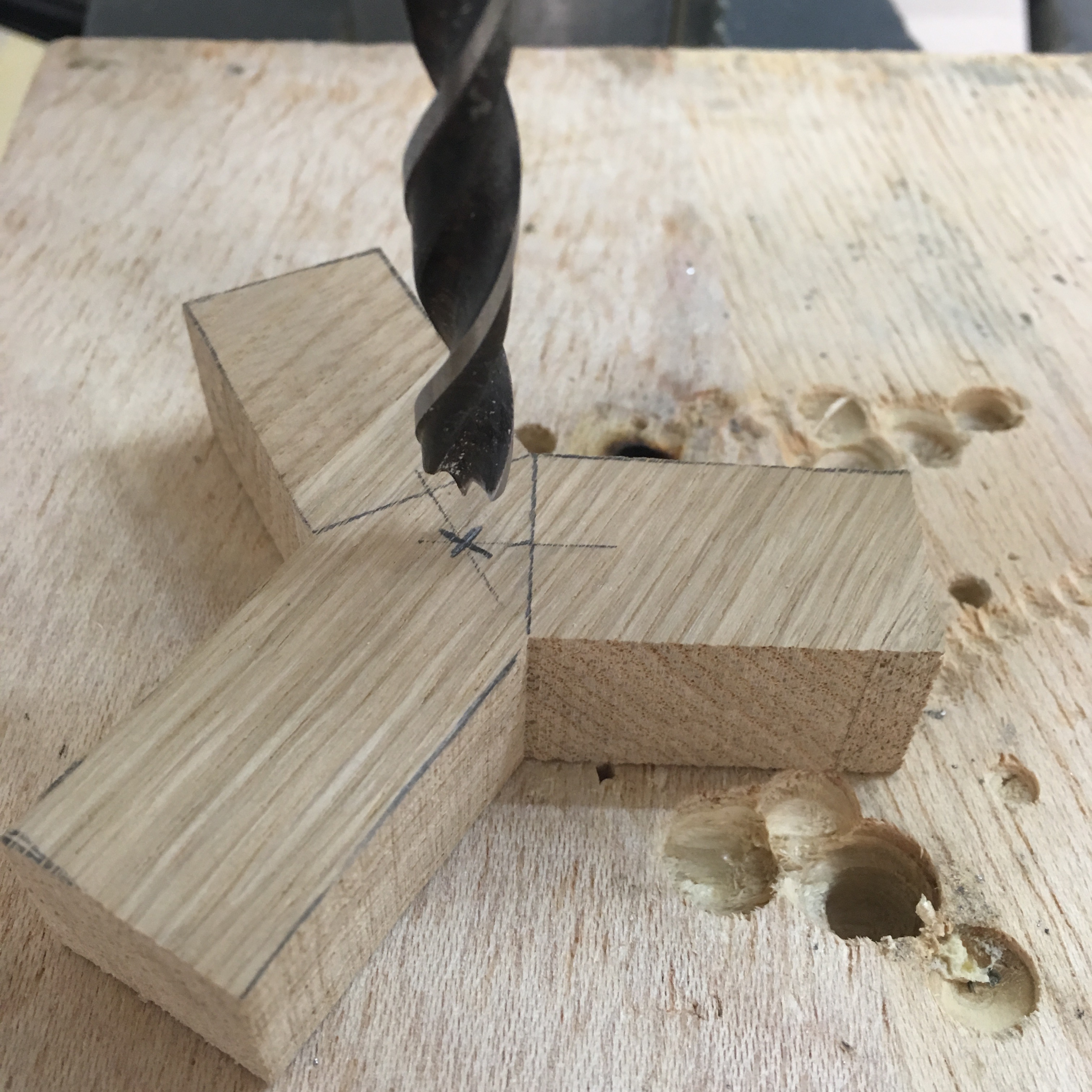 DIY Tripod for Smartphone (iPhone SE) : 17 Steps (with Pictures ...