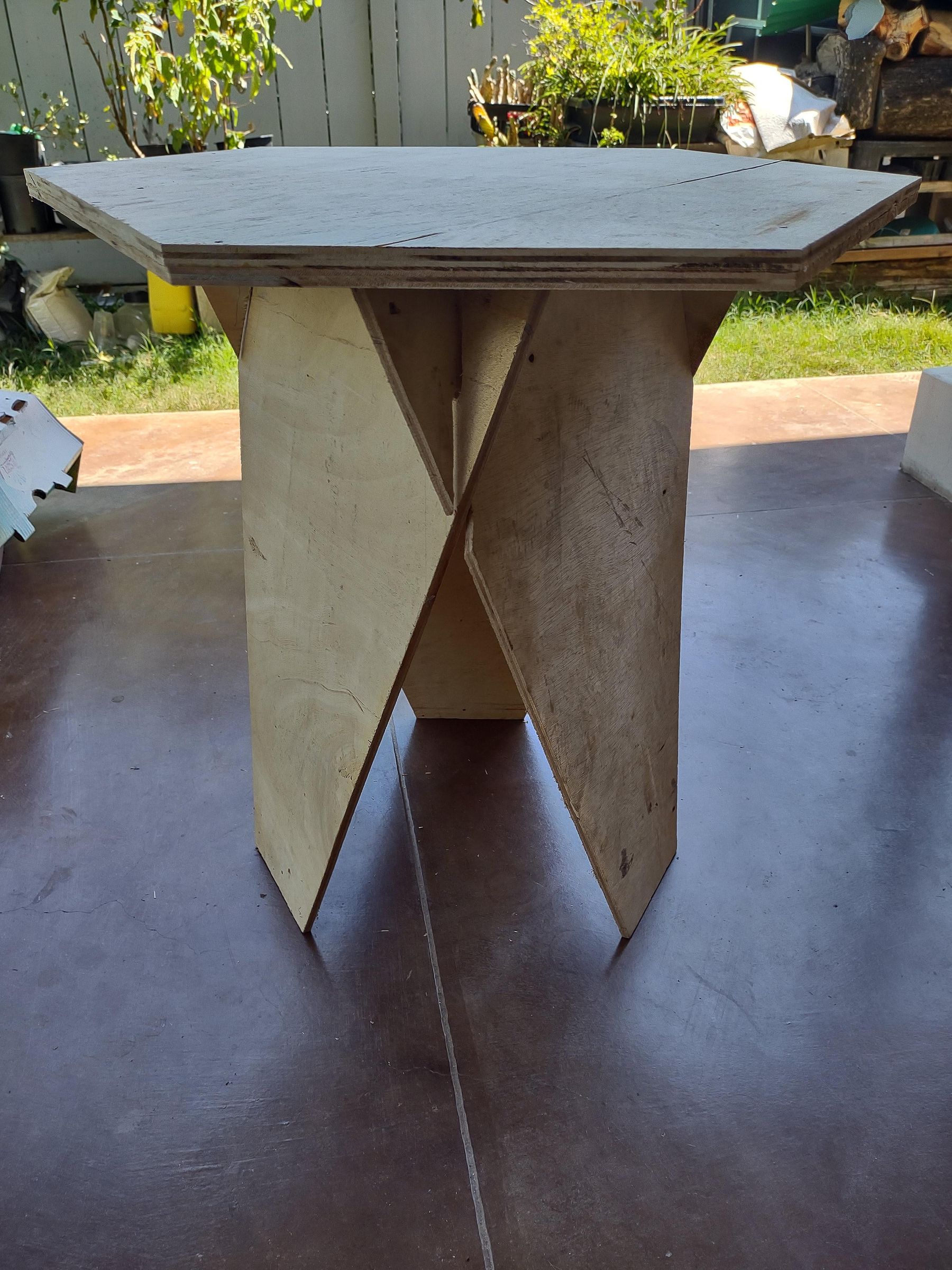 Flat-pack Interlocking Table : 7 Steps - Instructables