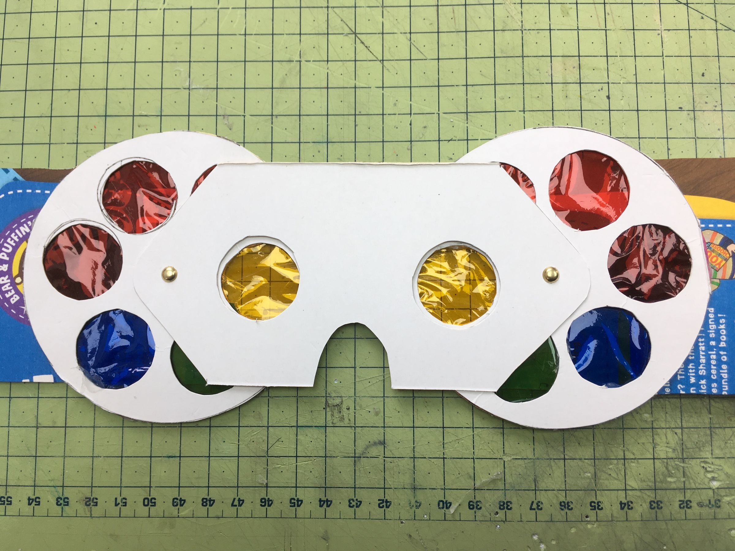 Rainbow Vision Spectacles : 10 Steps (with Pictures) - Instructables