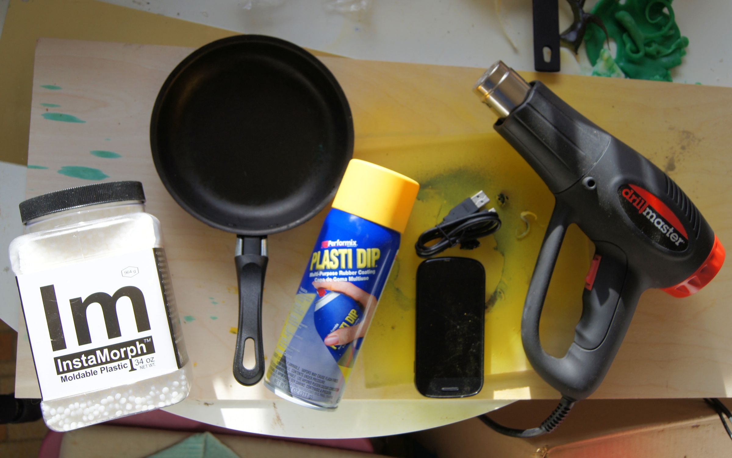 DIY Electronics Docking Station : 4 Steps (with Pictures) - Instructables