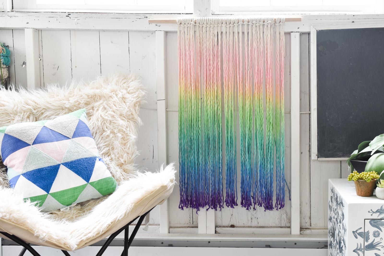 Rainbow Dyed Wall Hanging : 4 Steps (with Pictures) - Instructables