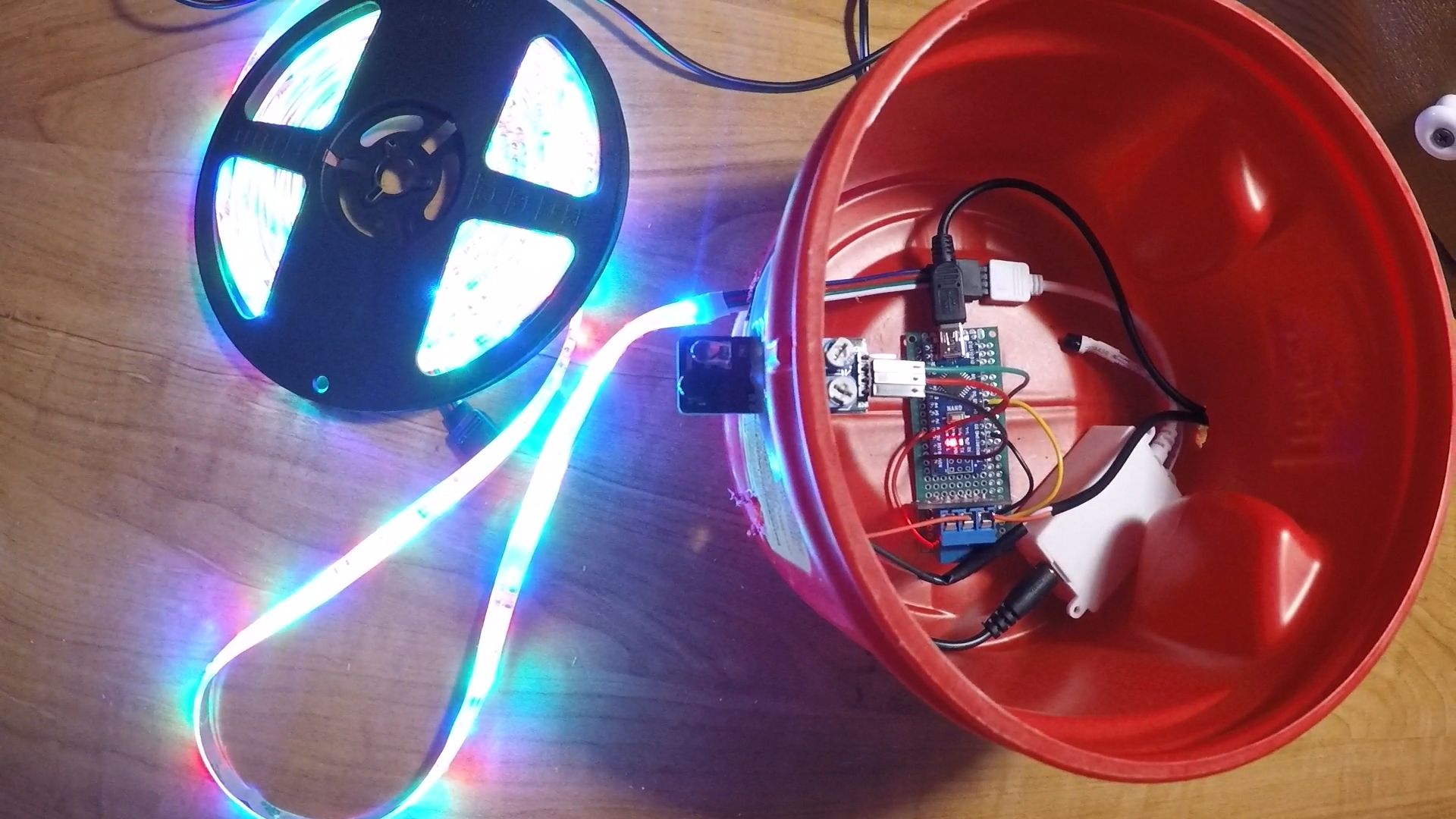 Motion Activated LED Strip : 5 Steps - Instructables