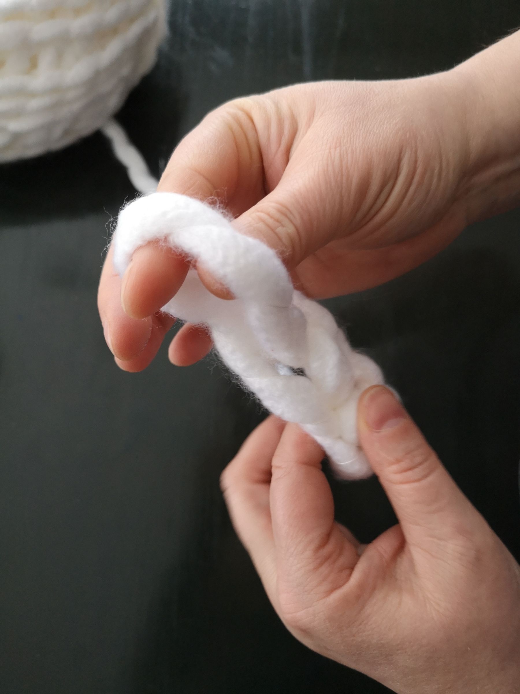 Finger Crochet Wreath : 7 Steps (with Pictures) - Instructables