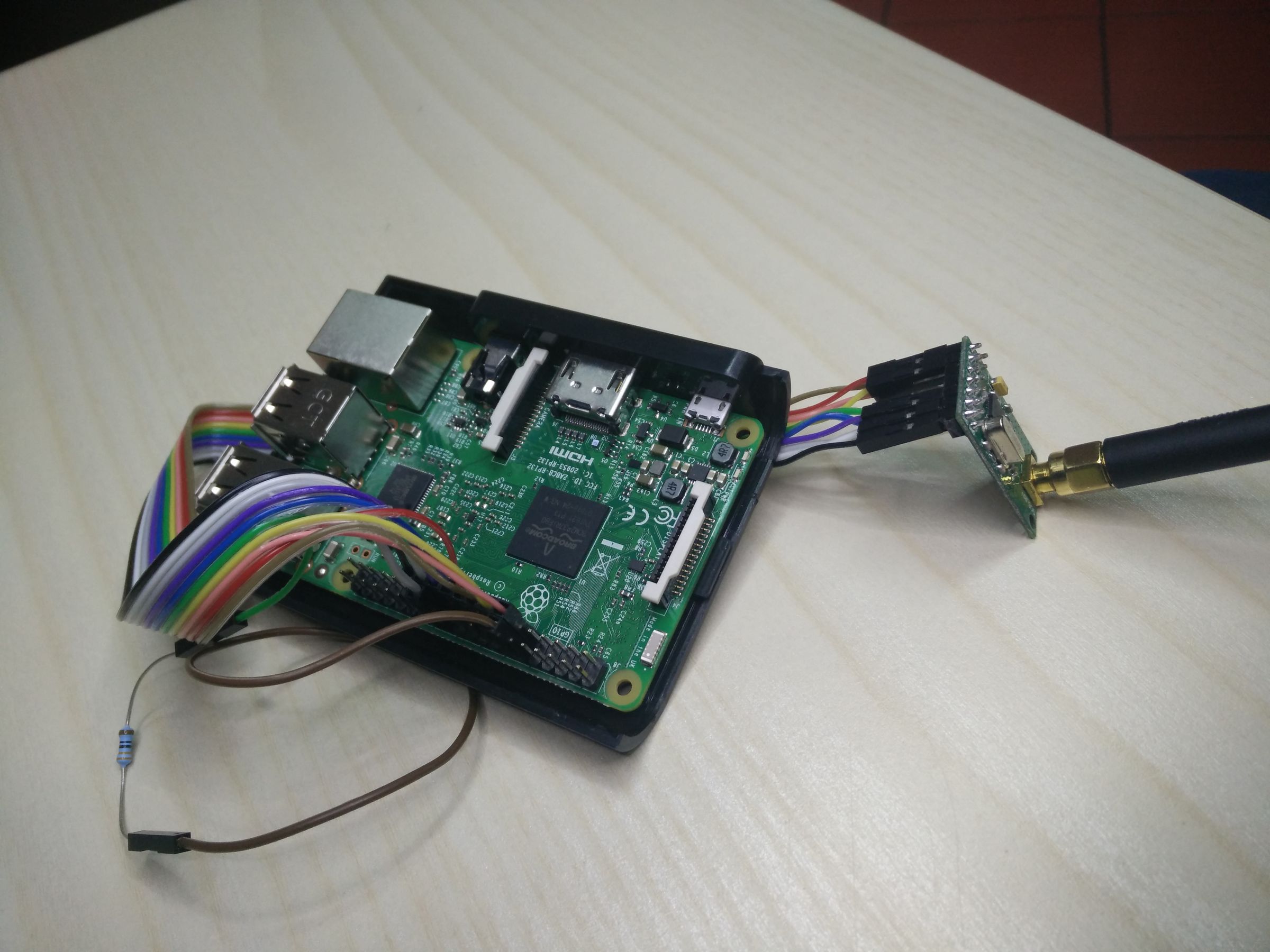 How to Use the Nordic NRF905 Transceiver With a Raspberry Pi : 5 Steps ...