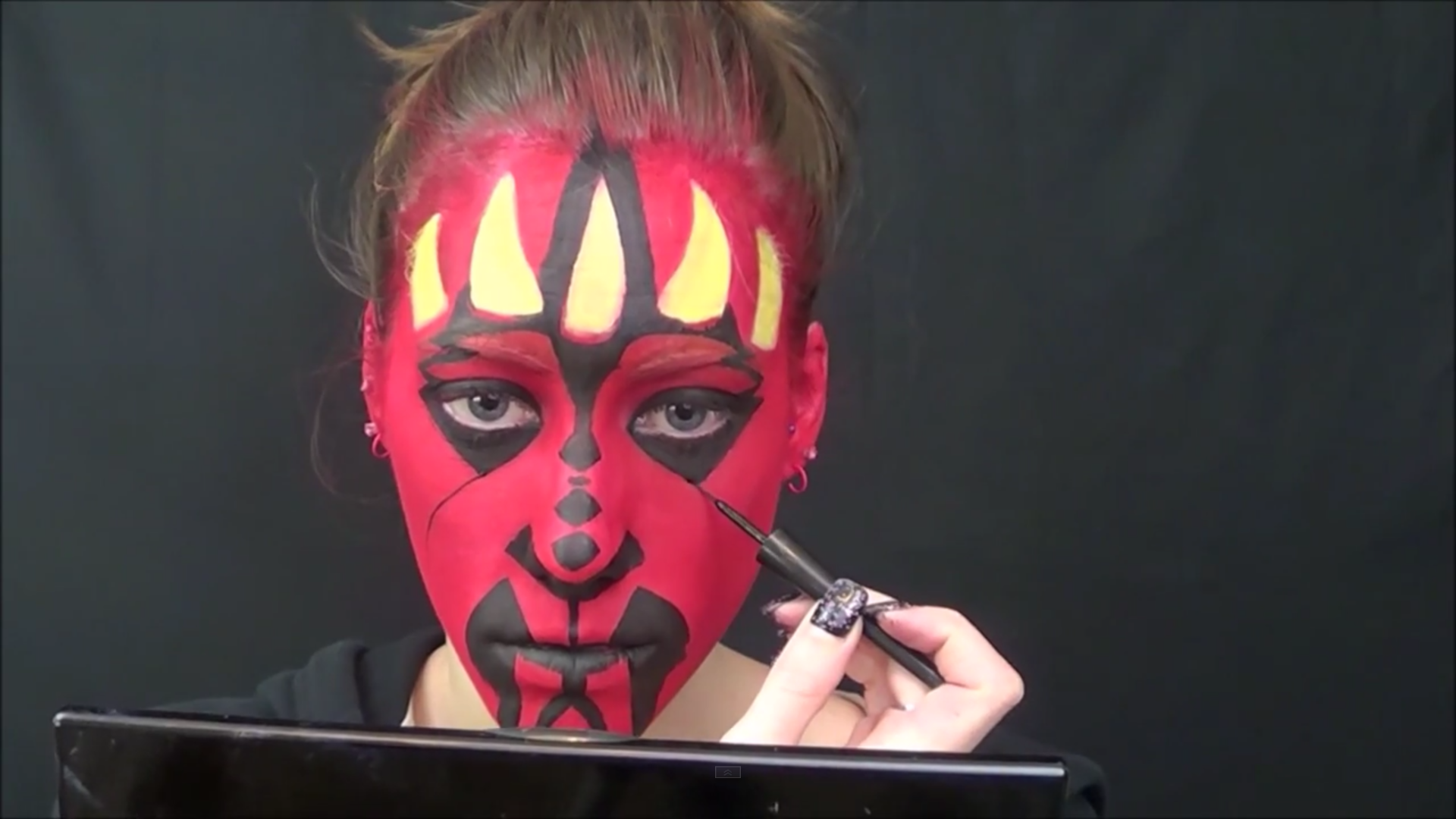 Darth Maul Makeup Transformation : 8 Steps (with Pictures) - Instructables