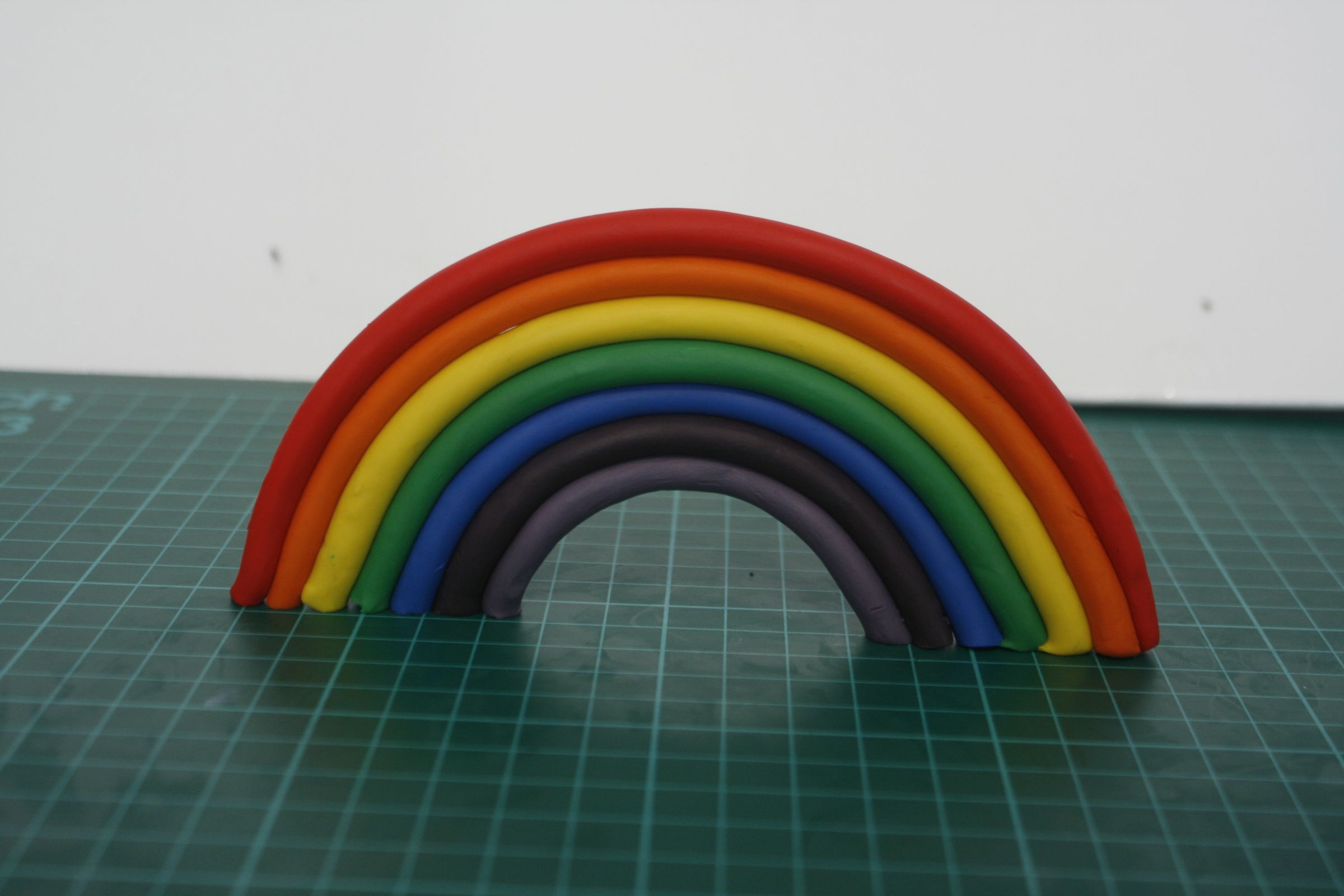 Rainbow Rain Claymation : 9 Steps - Instructables