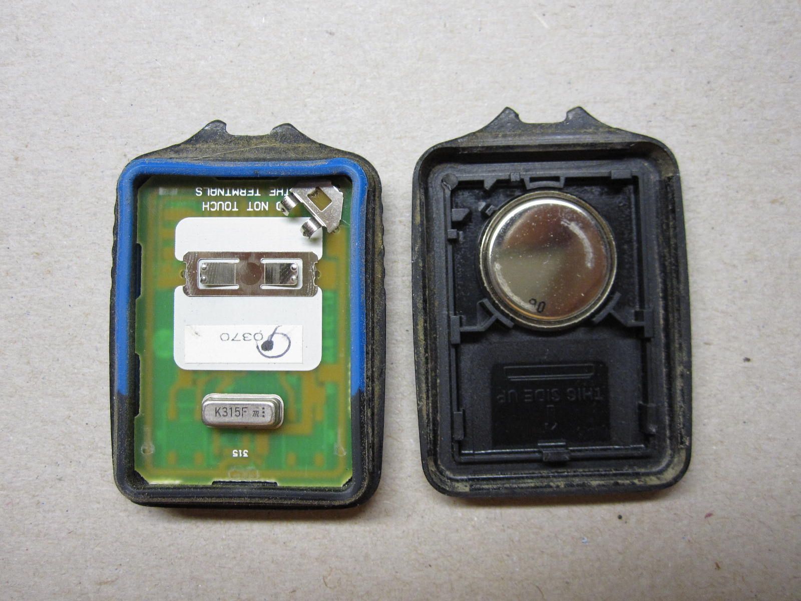 Repair a Broken Key Attachment on a Remote Entry Keyfob : 10 Steps ...