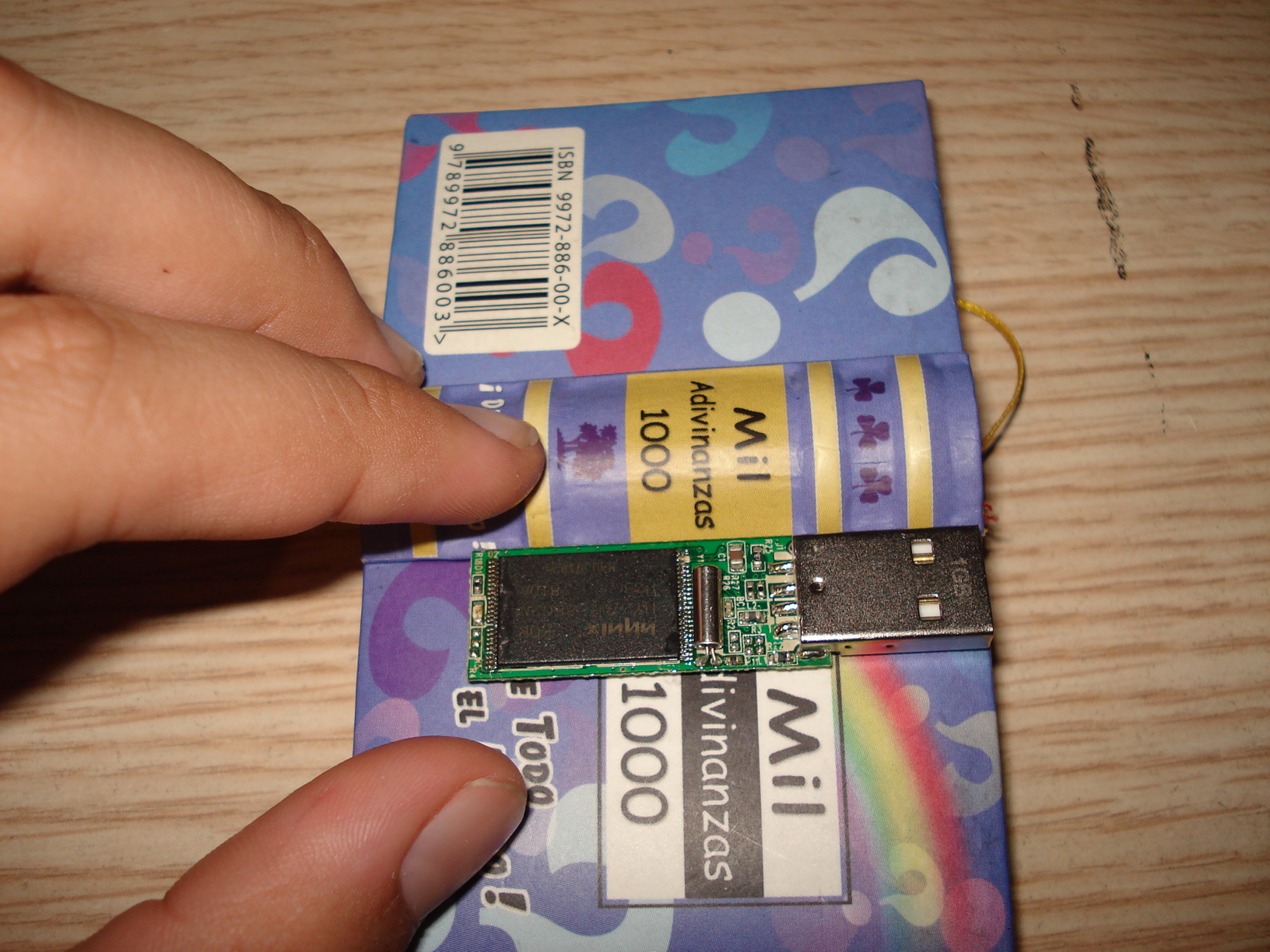 Mini-Book USB Flash Drive (Retractable) : 5 Steps - Instructables