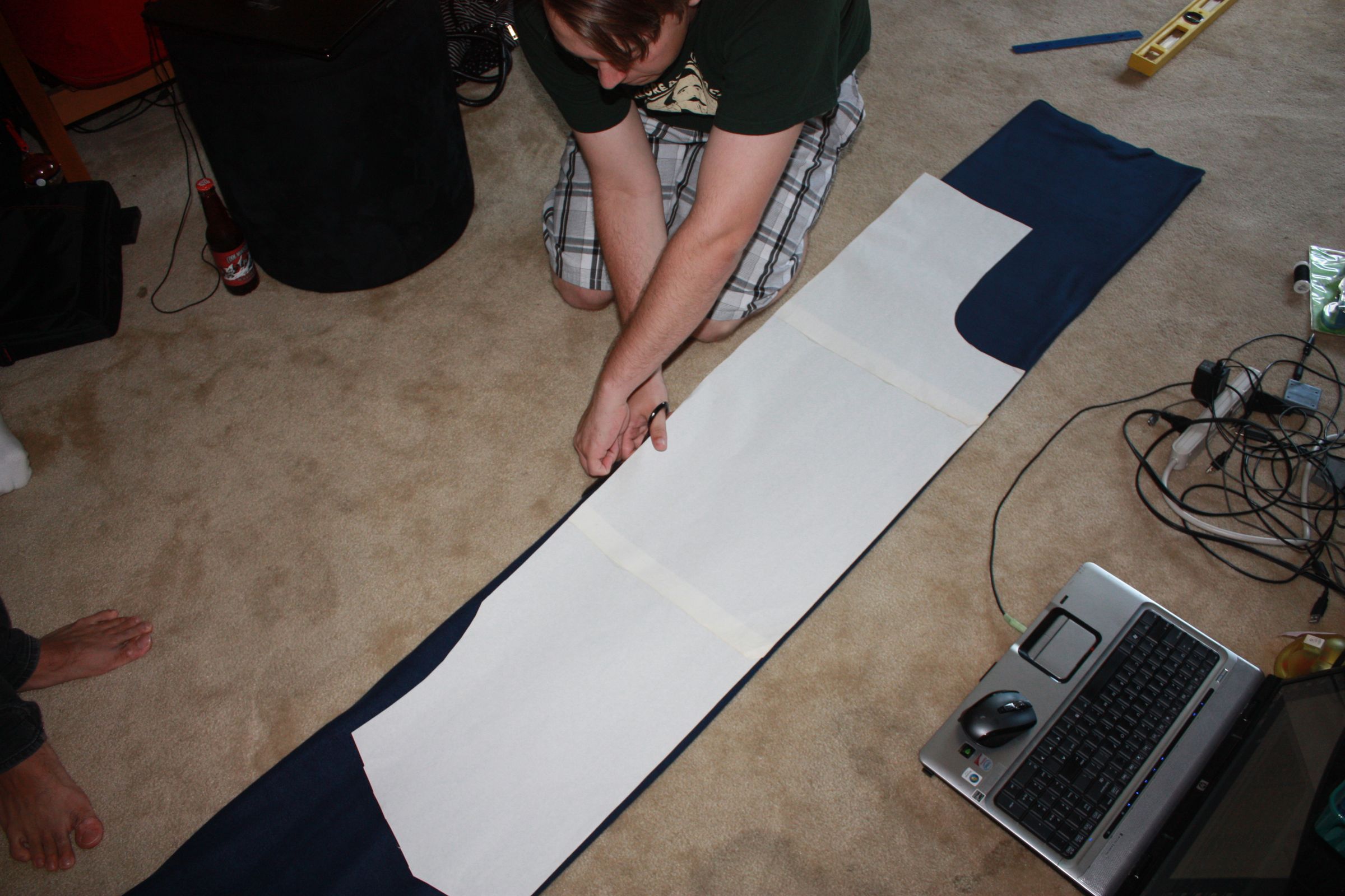 "Snuggie" Character Costume : 19 Steps (with Pictures) - Instructables