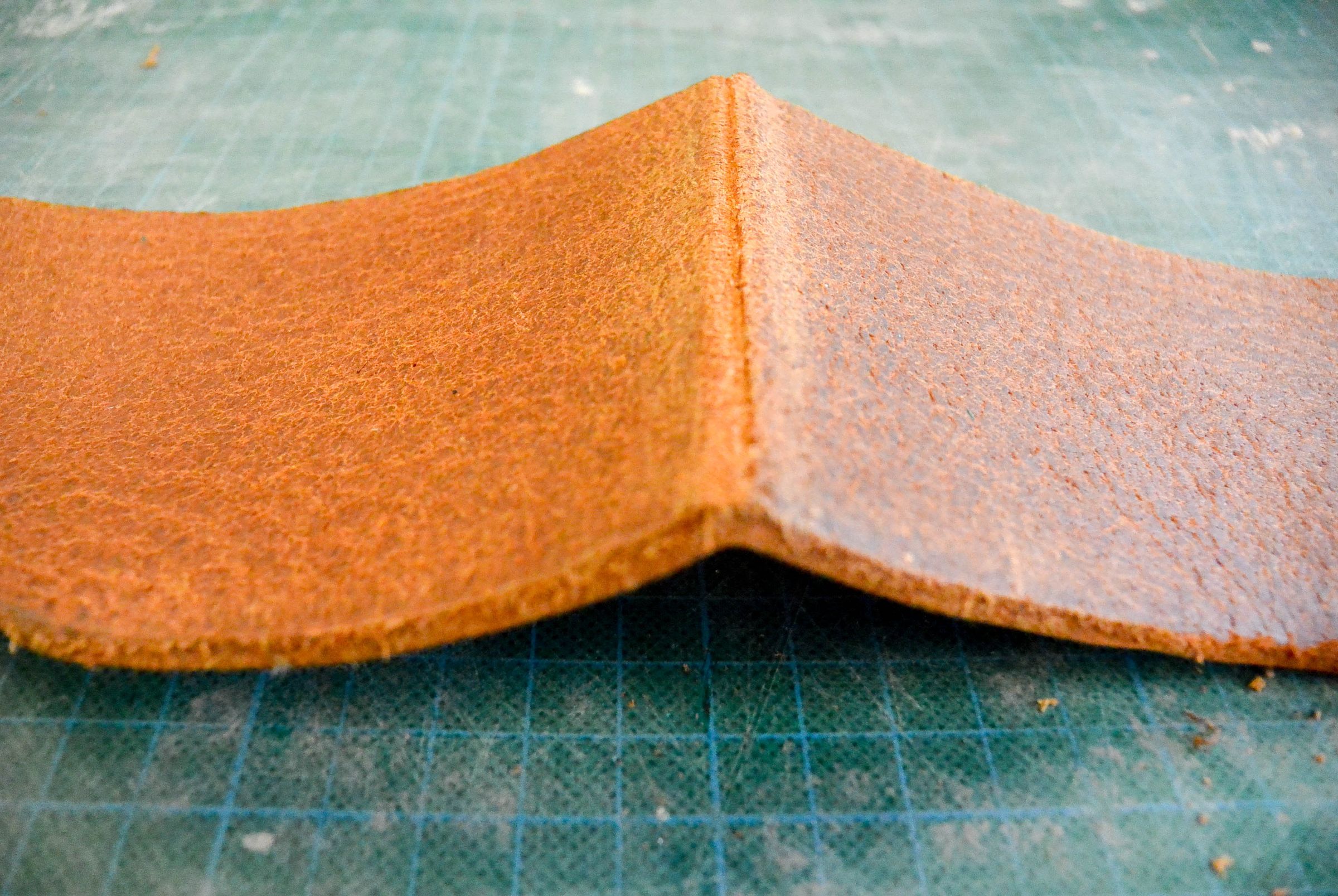 Leather Folding Techniques - Werkplaatsidc : 10 Steps (with Pictures ...