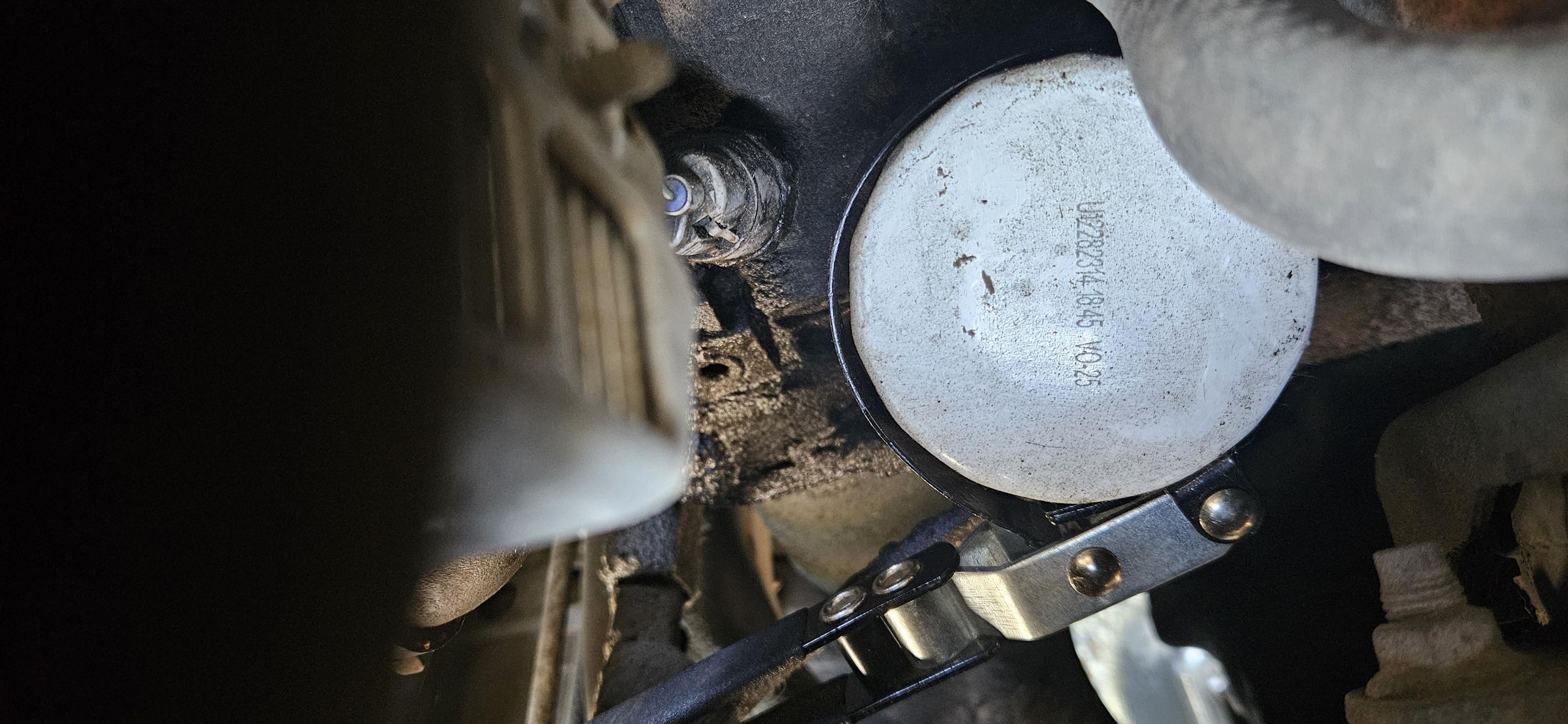 Perform a Basic Oil Change : 13 Steps - Instructables