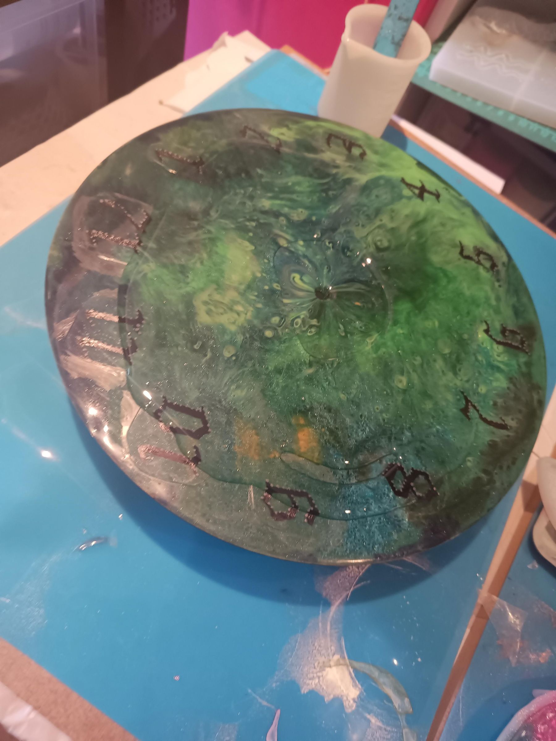 Green Chaos Clock : 12 Steps (with Pictures) - Instructables