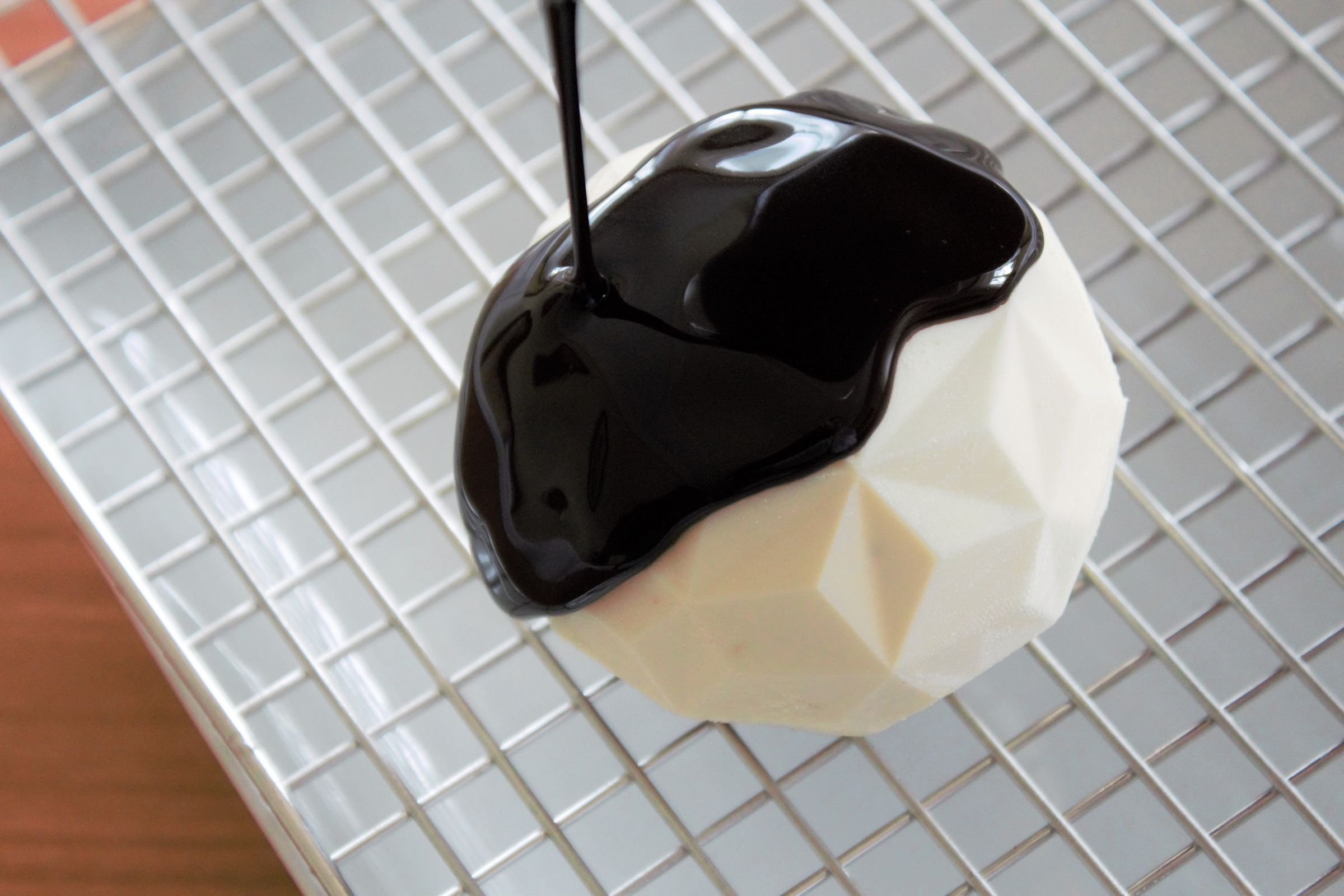 Choco Shock Cake : 7 Steps (with Pictures) - Instructables