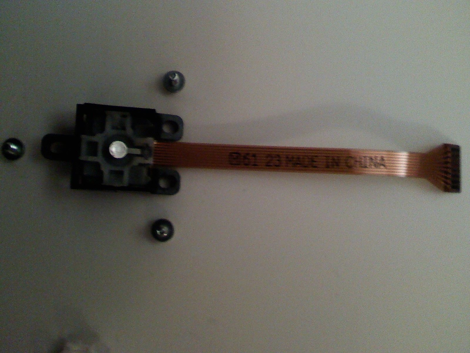 How to Completely Disassemble a MAC Mouse - Clean/Repair/Mod : 6 Steps ...