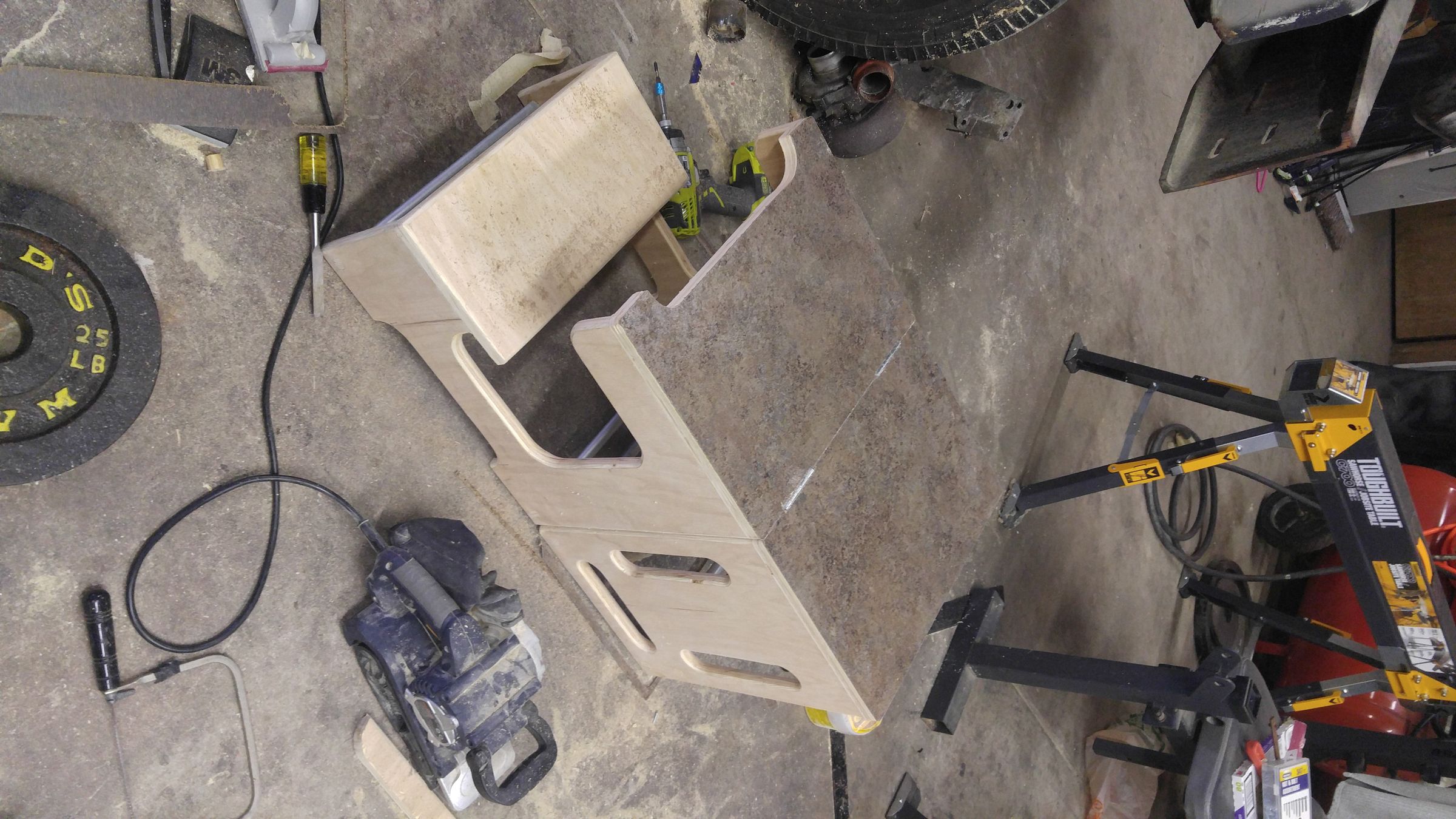 Kids Learning Tower / Work Desk for ~ 30$. : 7 Steps (with Pictures ...