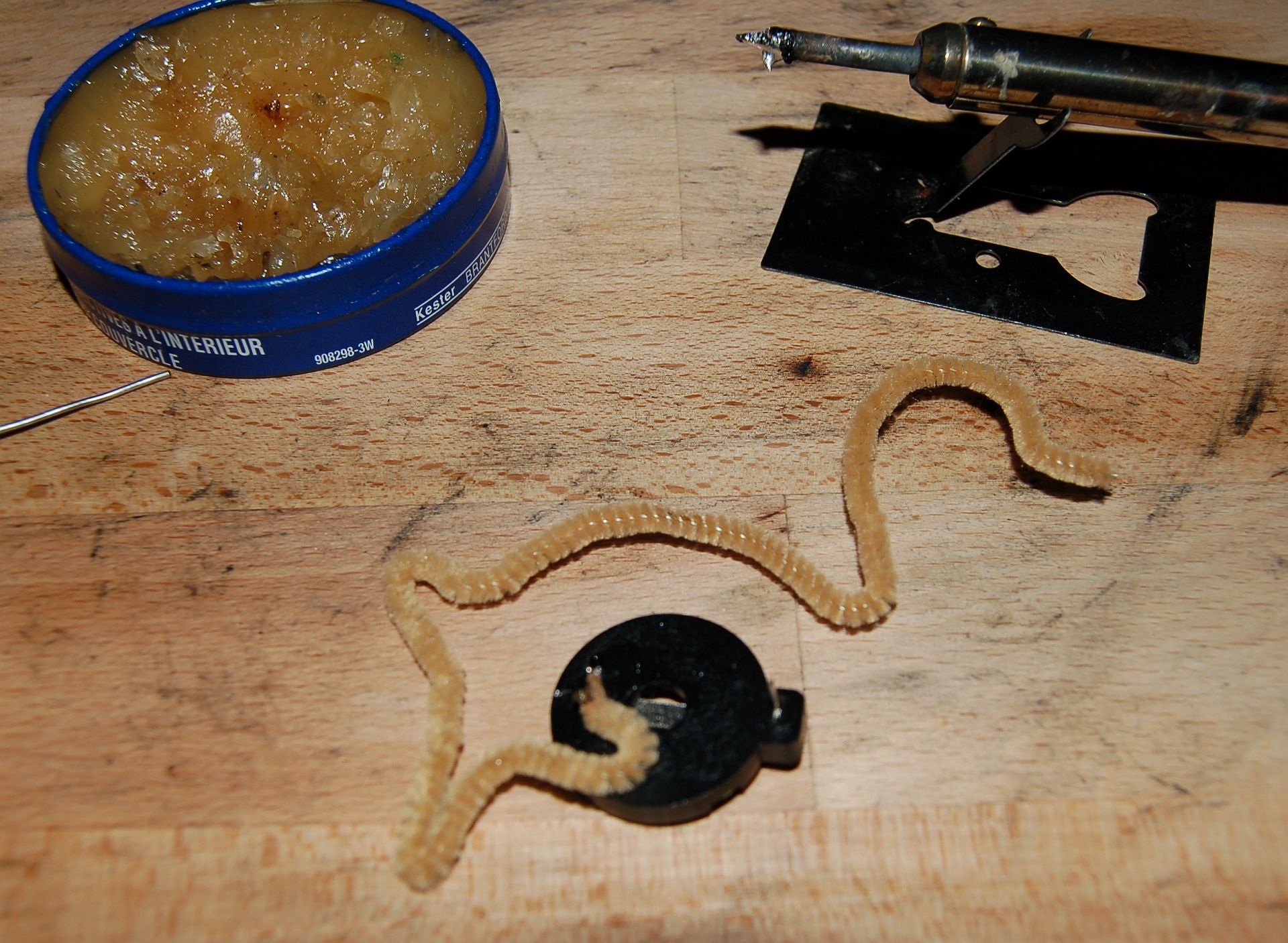 Pipe Cleaner LED Christmas Decorations : 4 Steps - Instructables