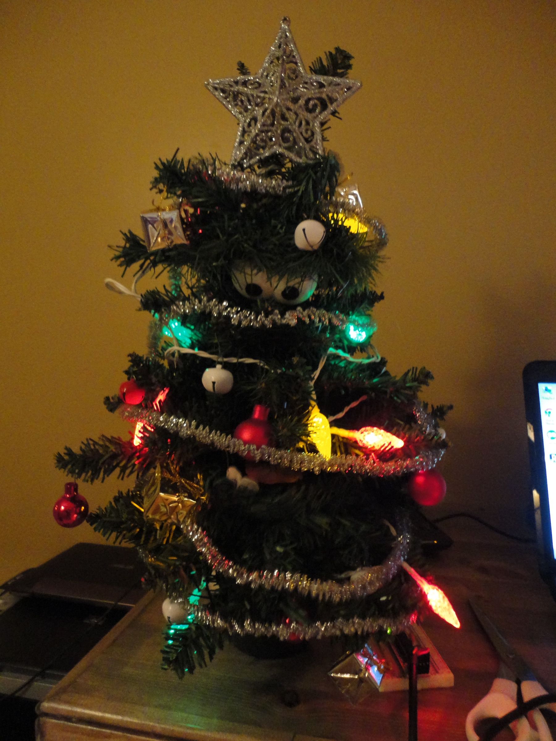 Animatronic Talking Christmas Tree - Part 1 : 15 Steps (with Pictures ...