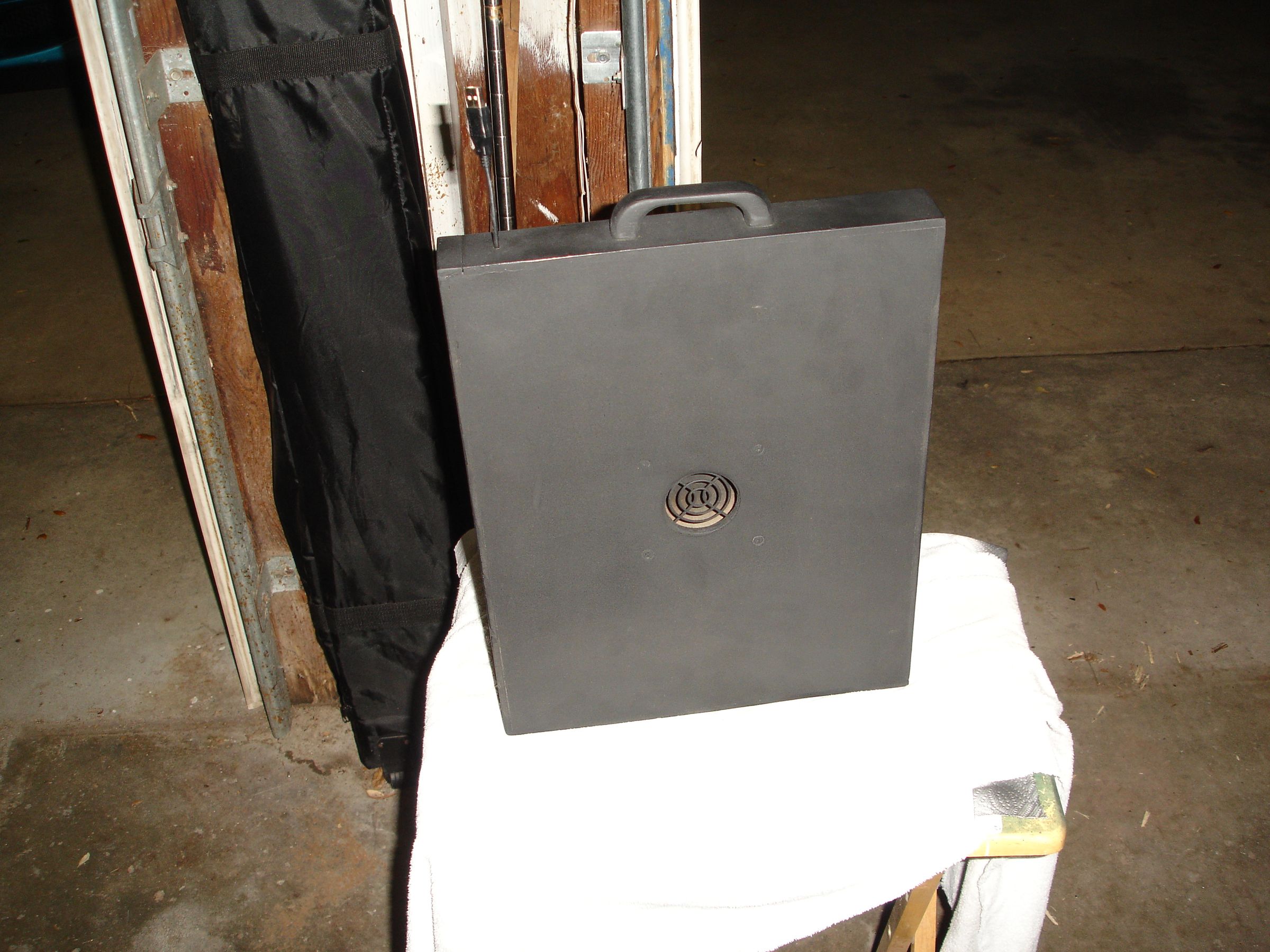 The DIY Laptop Cooler : 7 Steps - Instructables