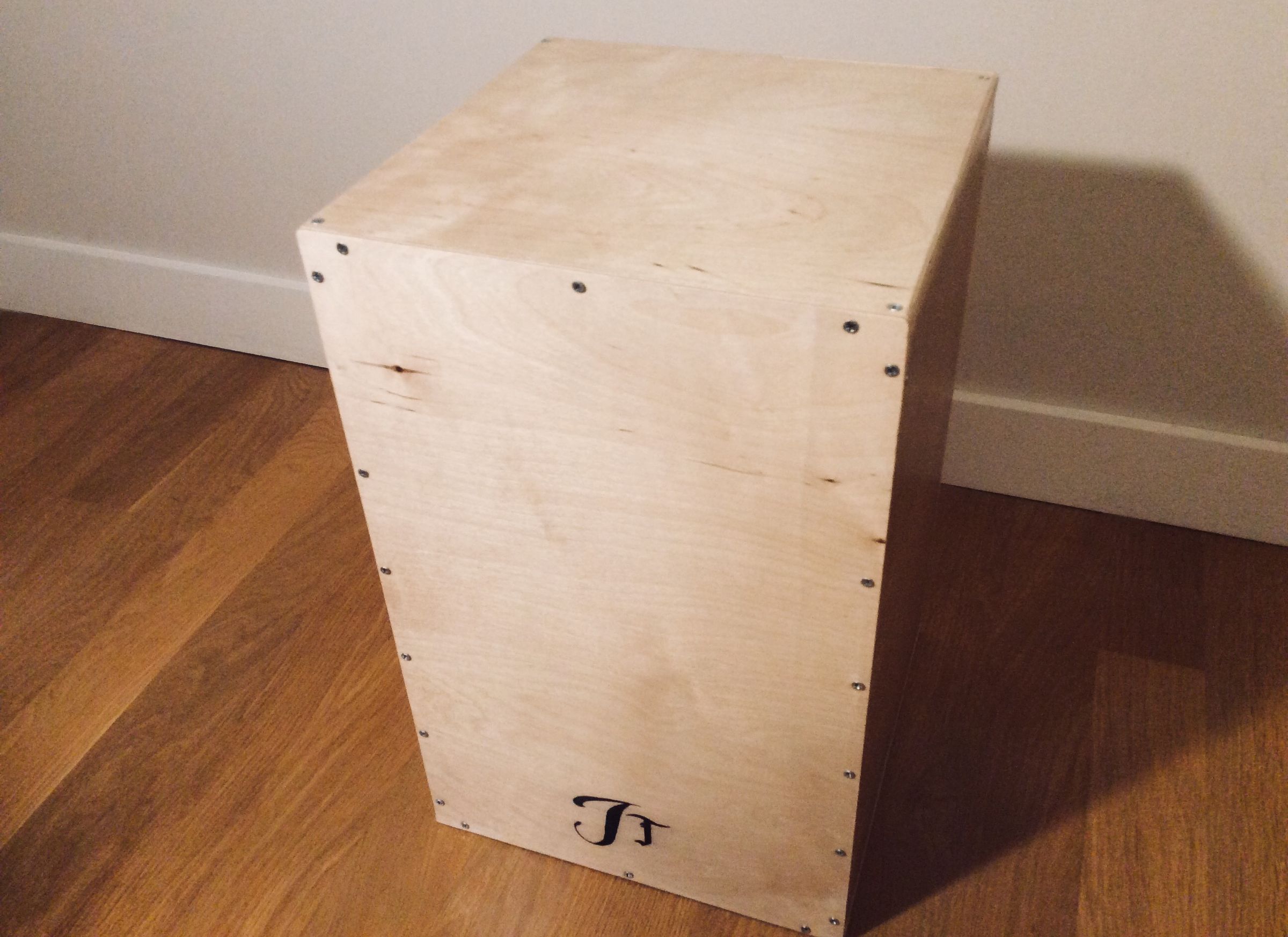 How to Build a Cajon From Scratch : 7 Steps (with Pictures) - Instructables