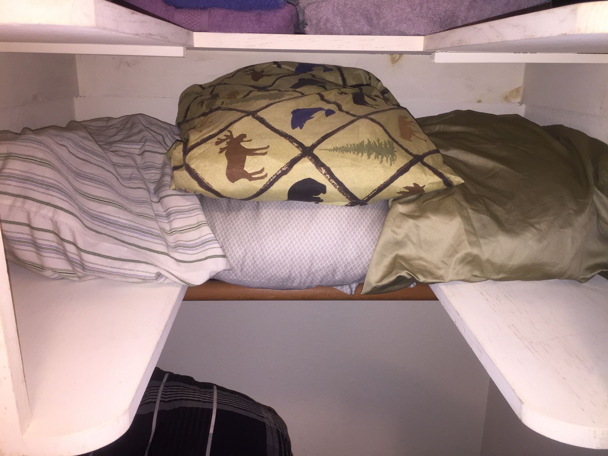 How to Keep All Your Linens Organized : 4 Steps - Instructables