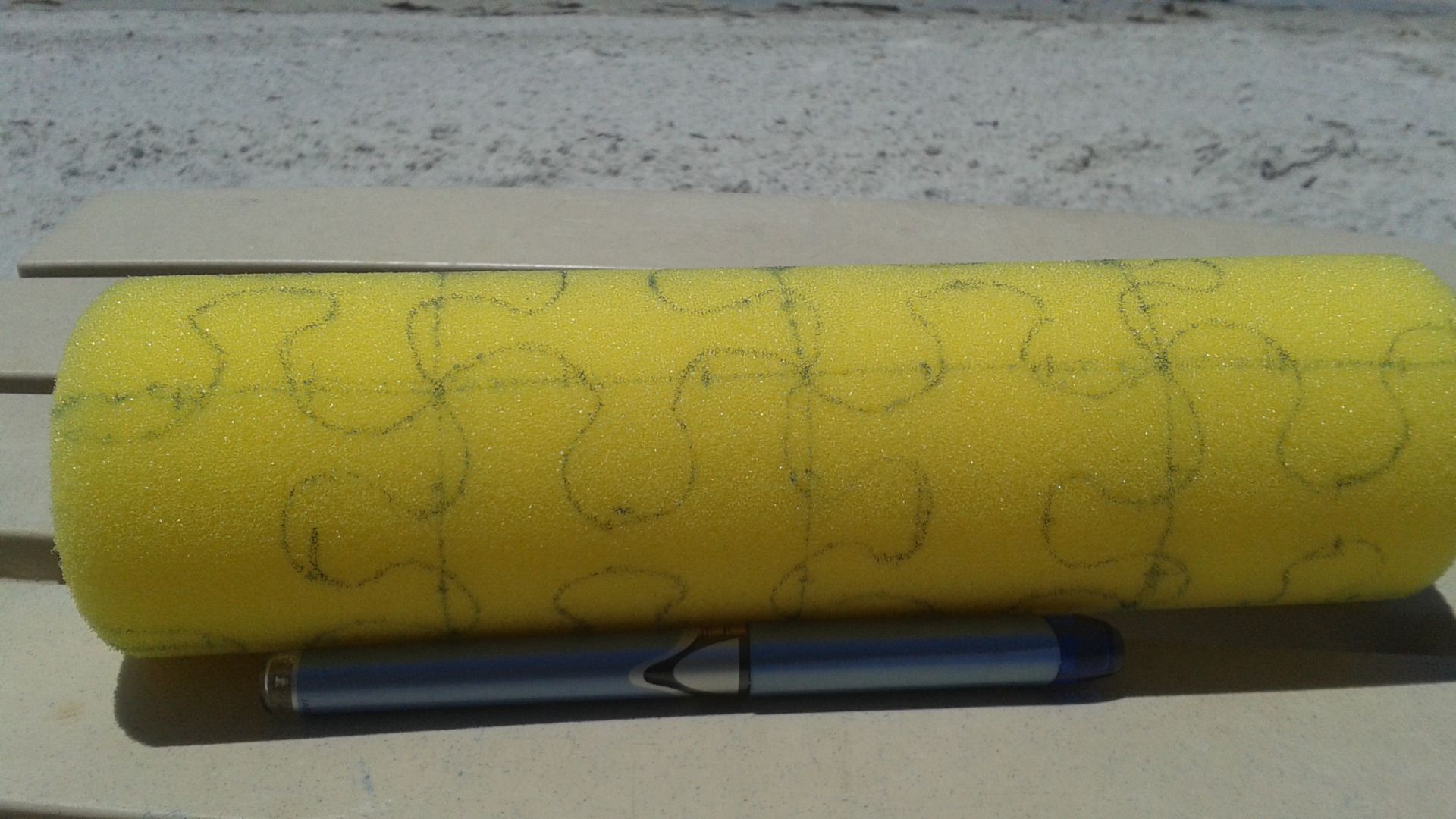 Making Custom Patterns and Textures With Foam Rollers : 4 Steps (with ...