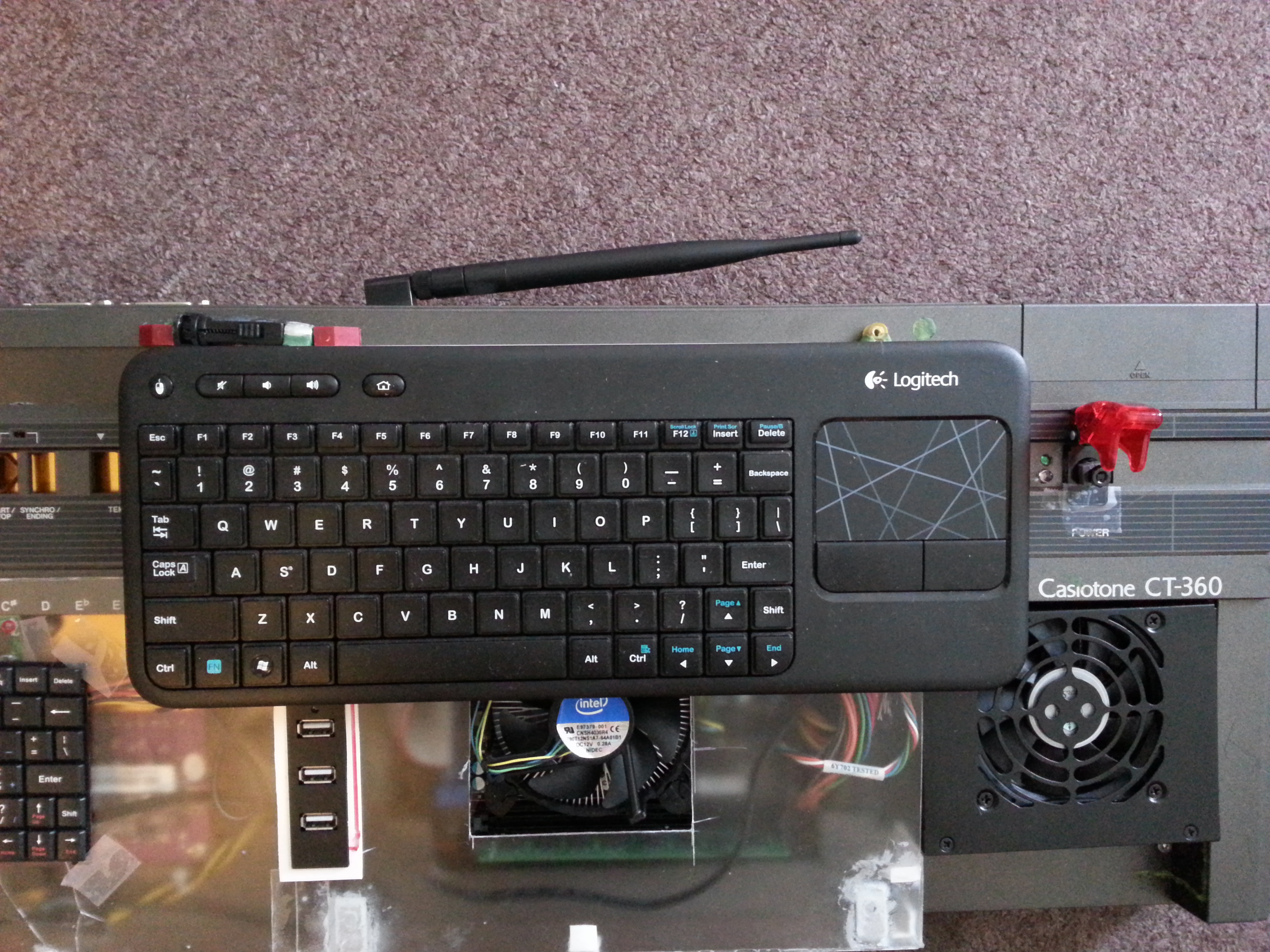 Portable PC Project Inspired by Shadowrun Cyberdeck : 4 Steps ...