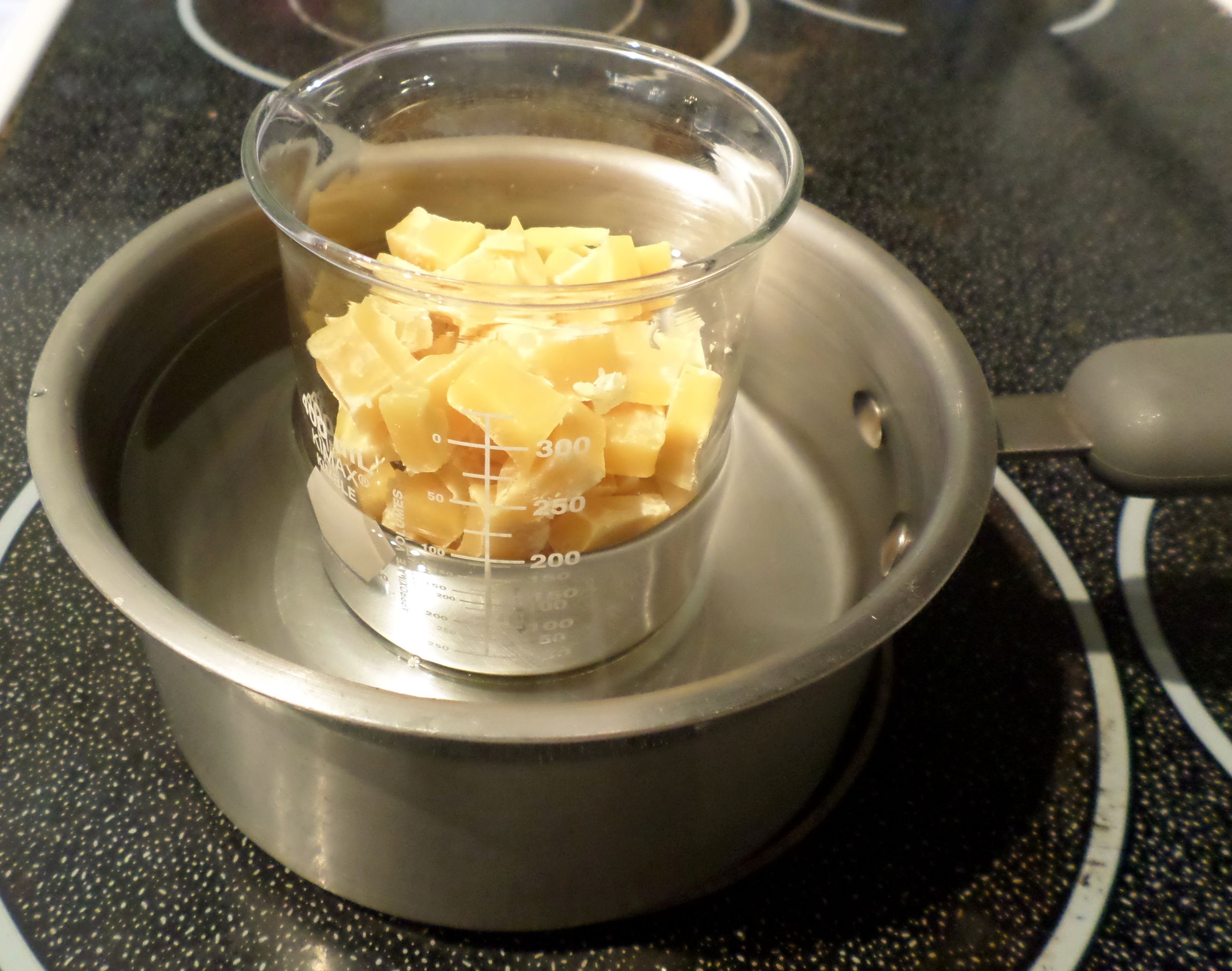 Easy Minecraft Glowstone Beeswax Candle : 5 Steps - Instructables