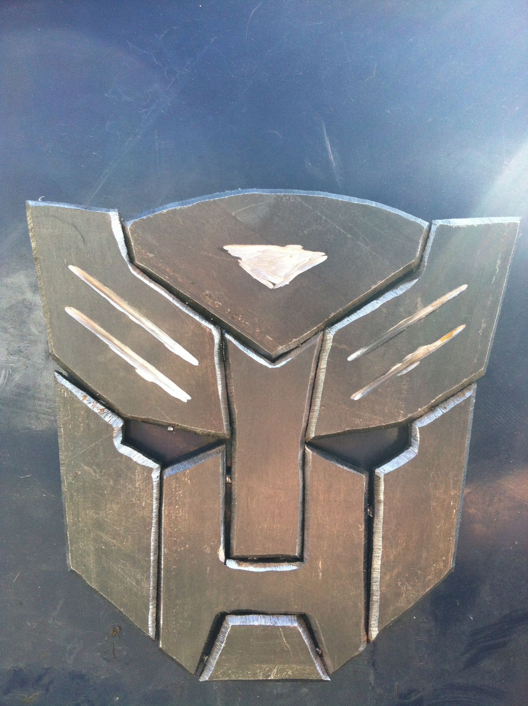Heavy Duty Autobot Logo : 9 Steps - Instructables
