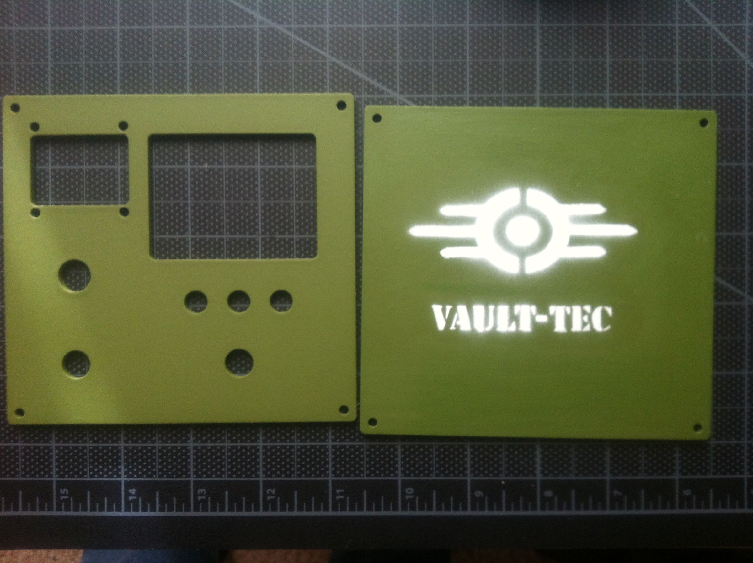 How to Make a PIP-Boy (Prototype) : 8 Steps (with Pictures) - Instructables