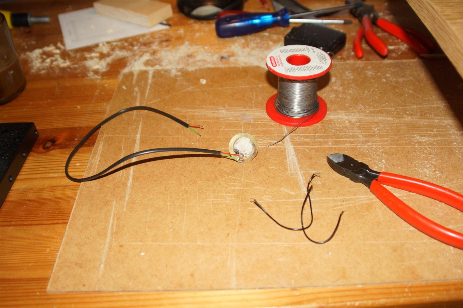 Cajon - Stomp Box Hybrid : 6 Steps (with Pictures) - Instructables