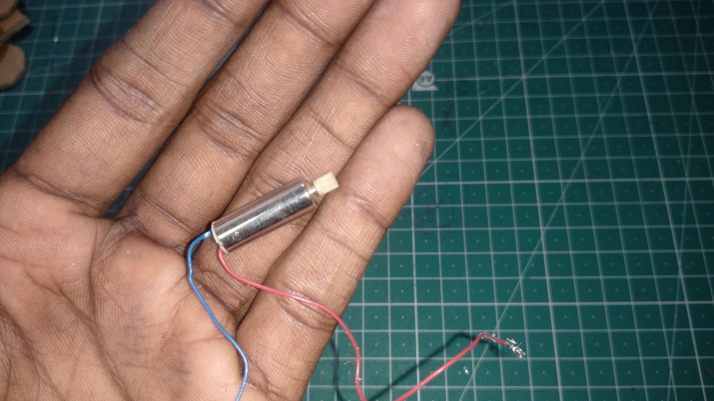 Mini Cardboard Remote Control Car : 5 Steps - Instructables