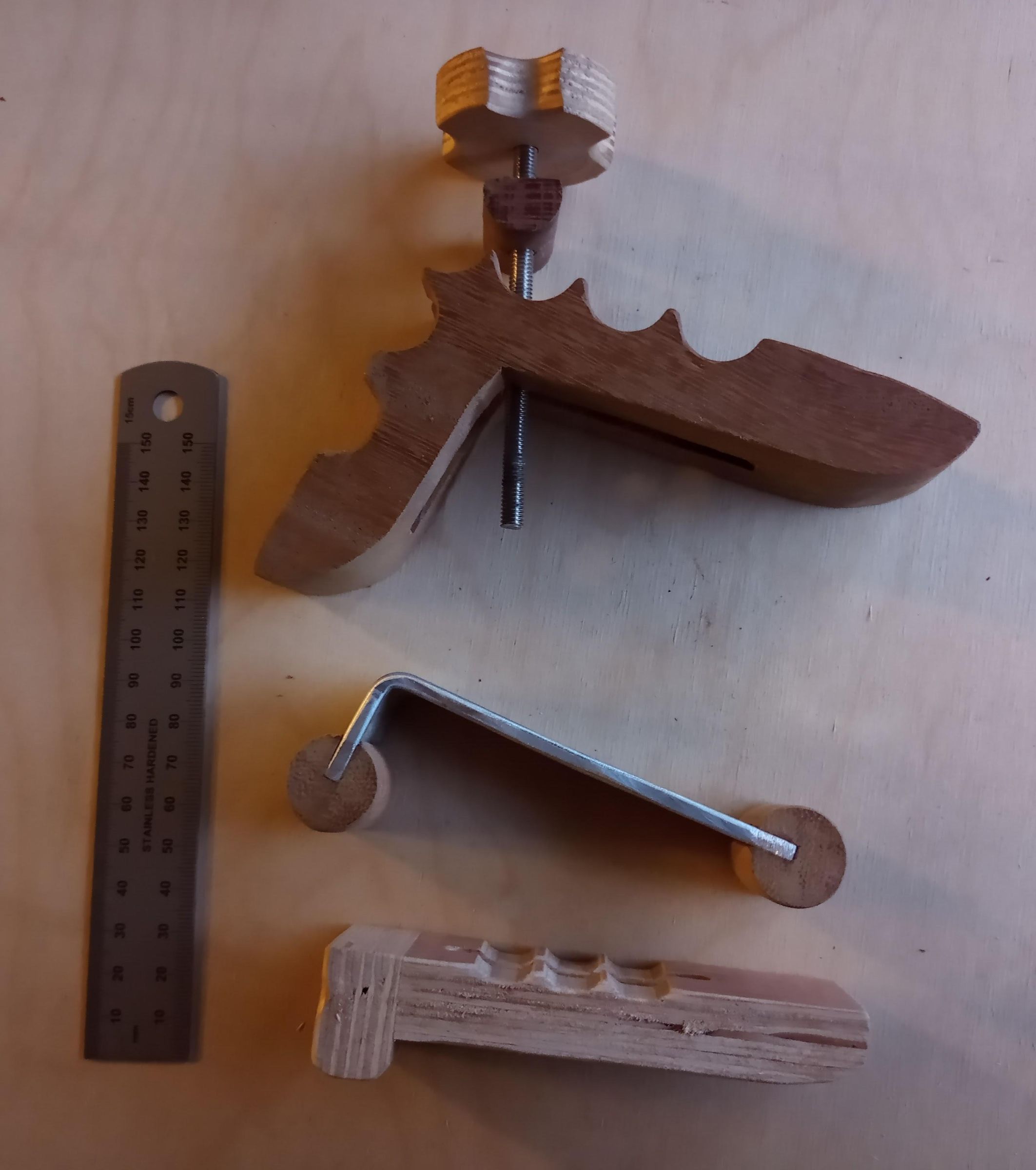 Clamping & Layout Worktop : 8 Steps (with Pictures) - Instructables