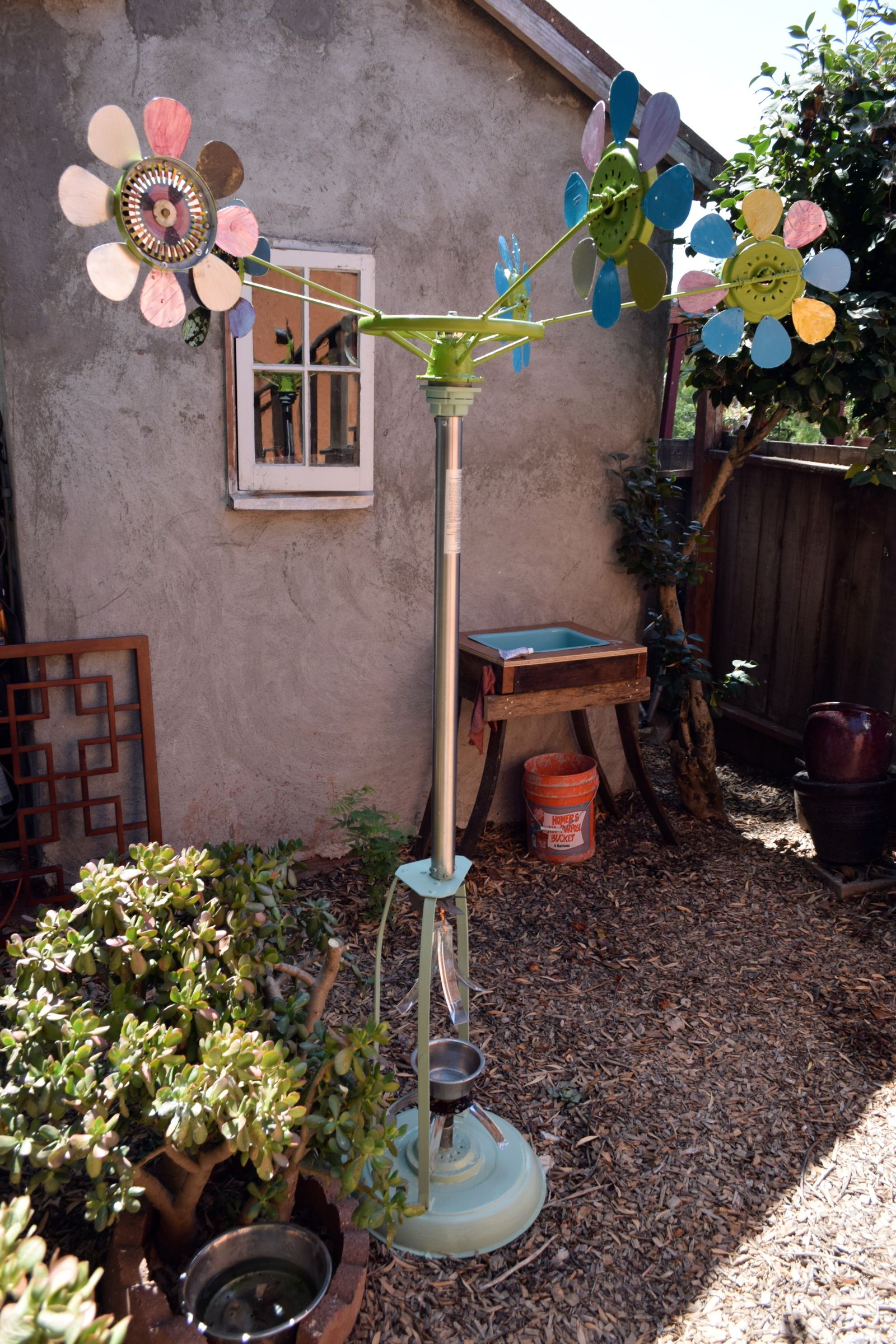 Recycled Materials Wind Catcher Yard Art : 14 Steps (with Pictures ...