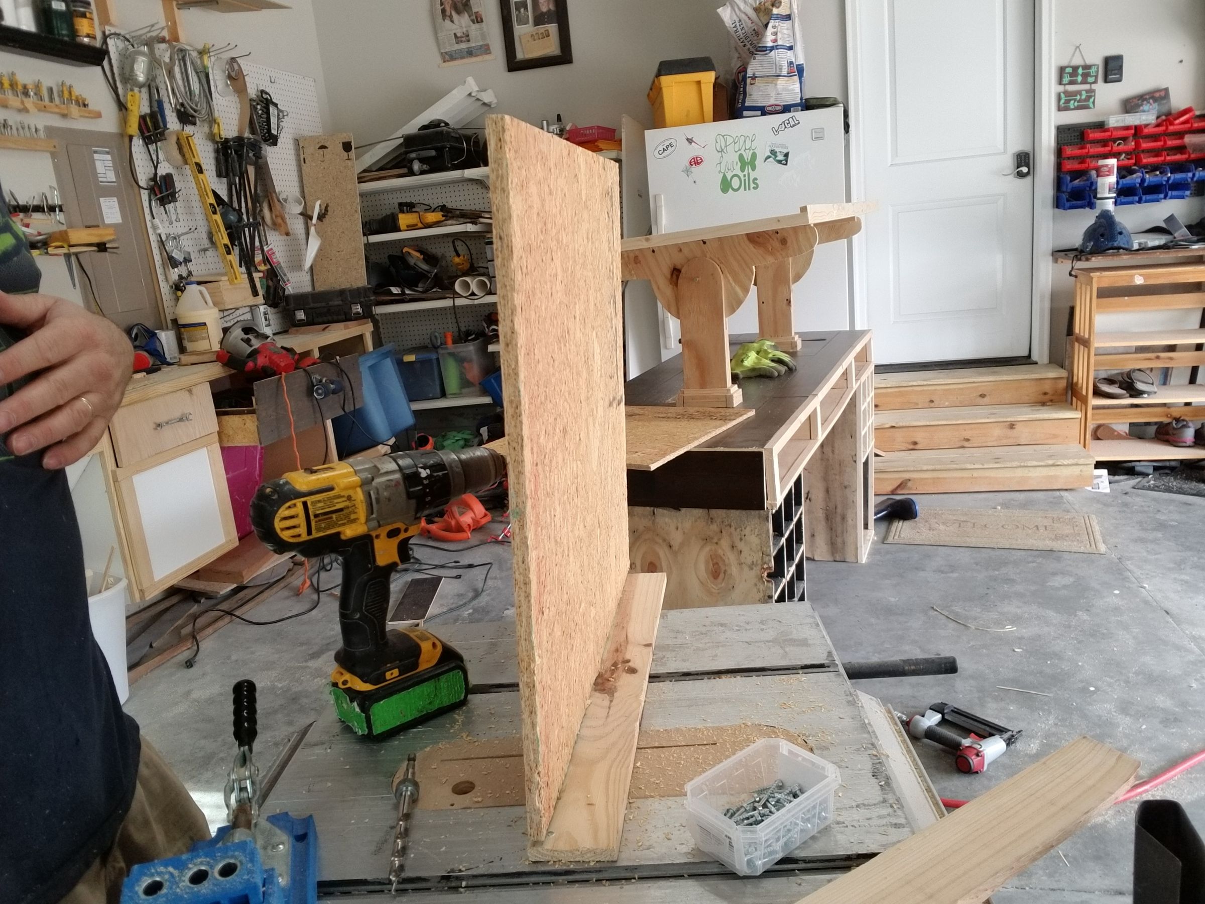 Drafting Table : 21 Steps (with Pictures) - Instructables