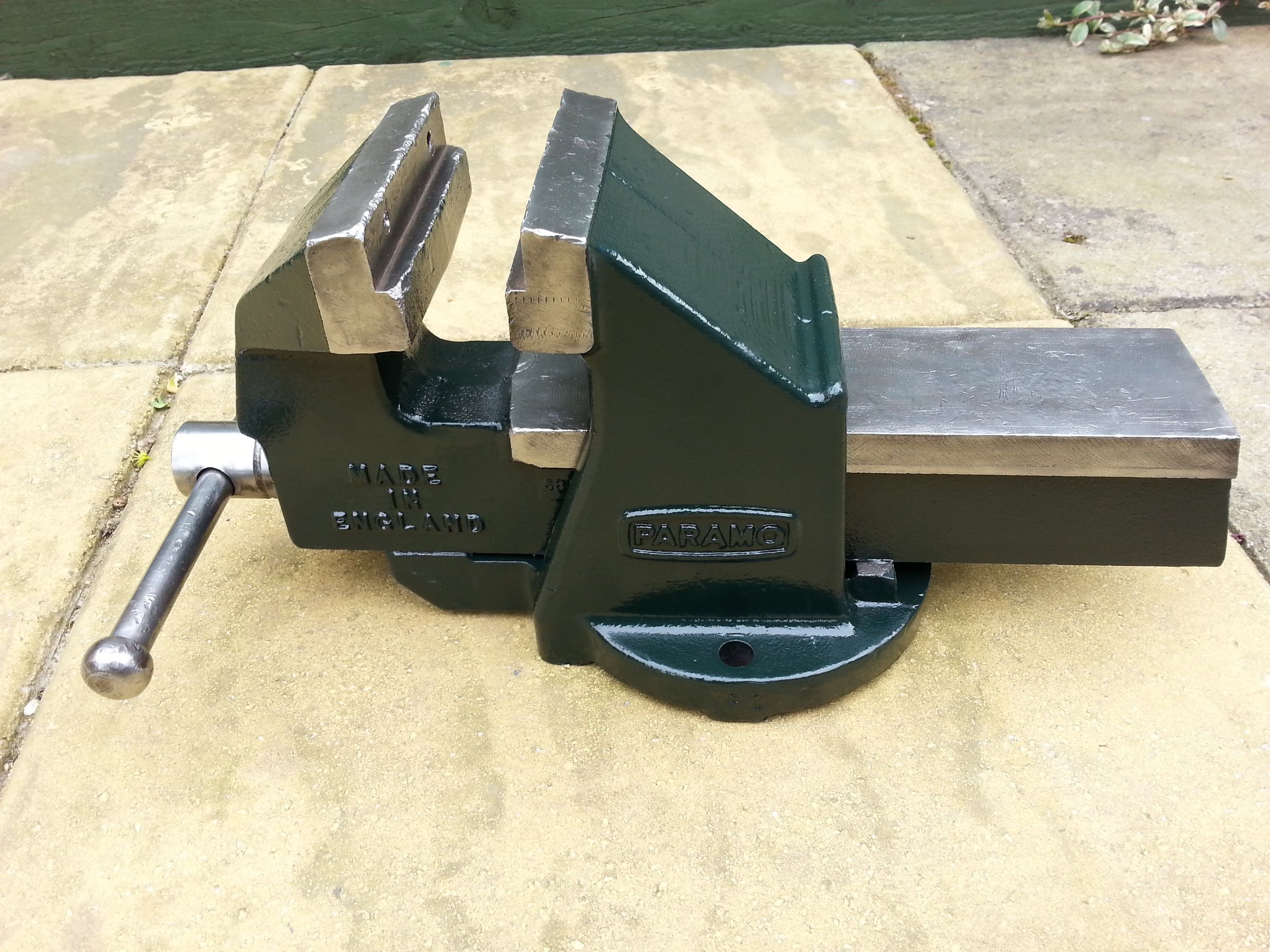 Bench Vice Refurb'. : 9 Steps (with Pictures) - Instructables