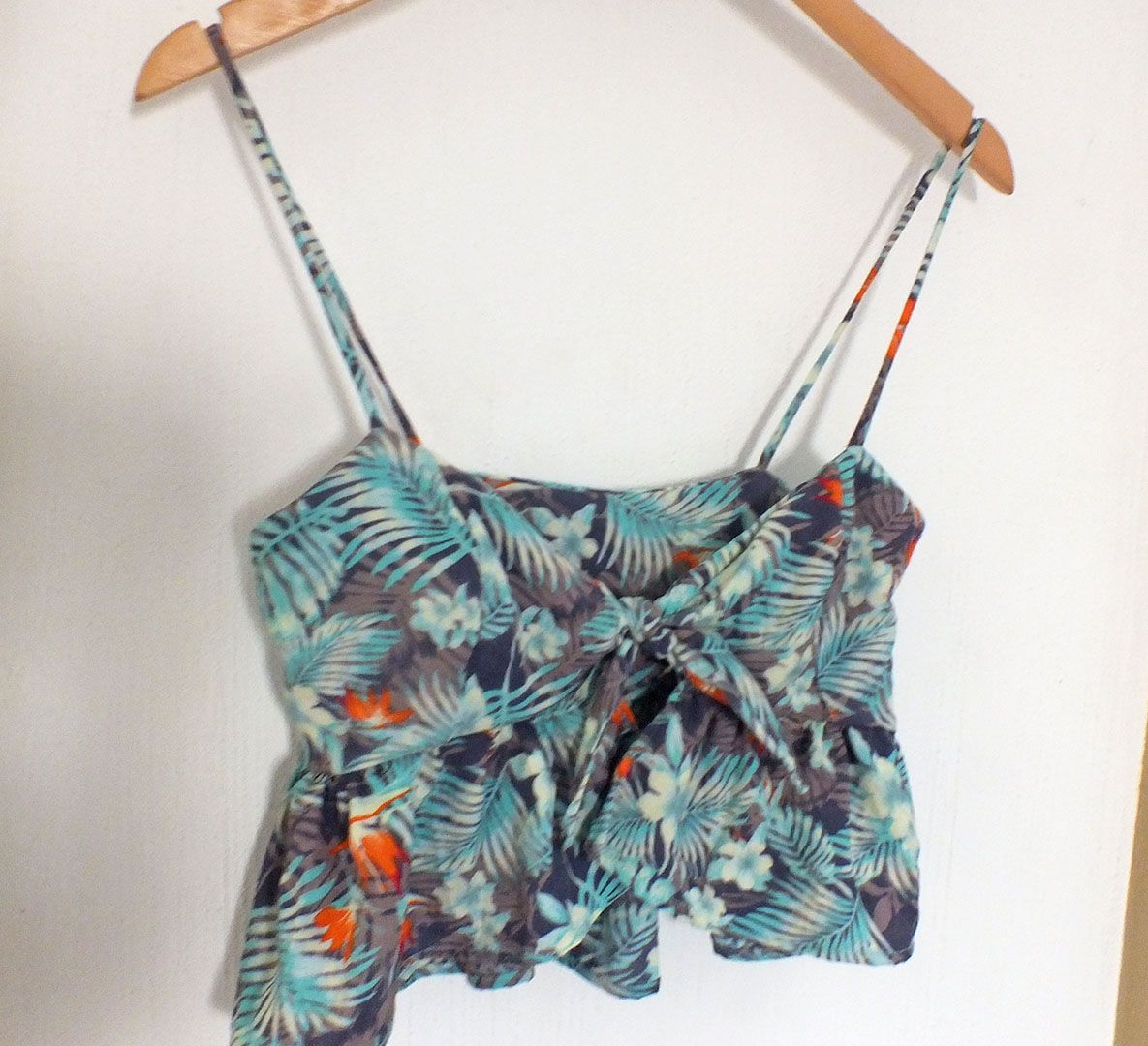 Crop Top DIY || FREE PATTERN : 4 Steps - Instructables