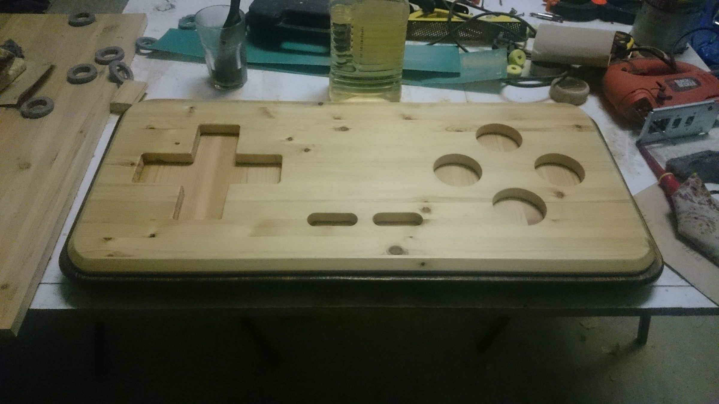 Giant Retro Gamepad : 11 Steps (with Pictures) - Instructables