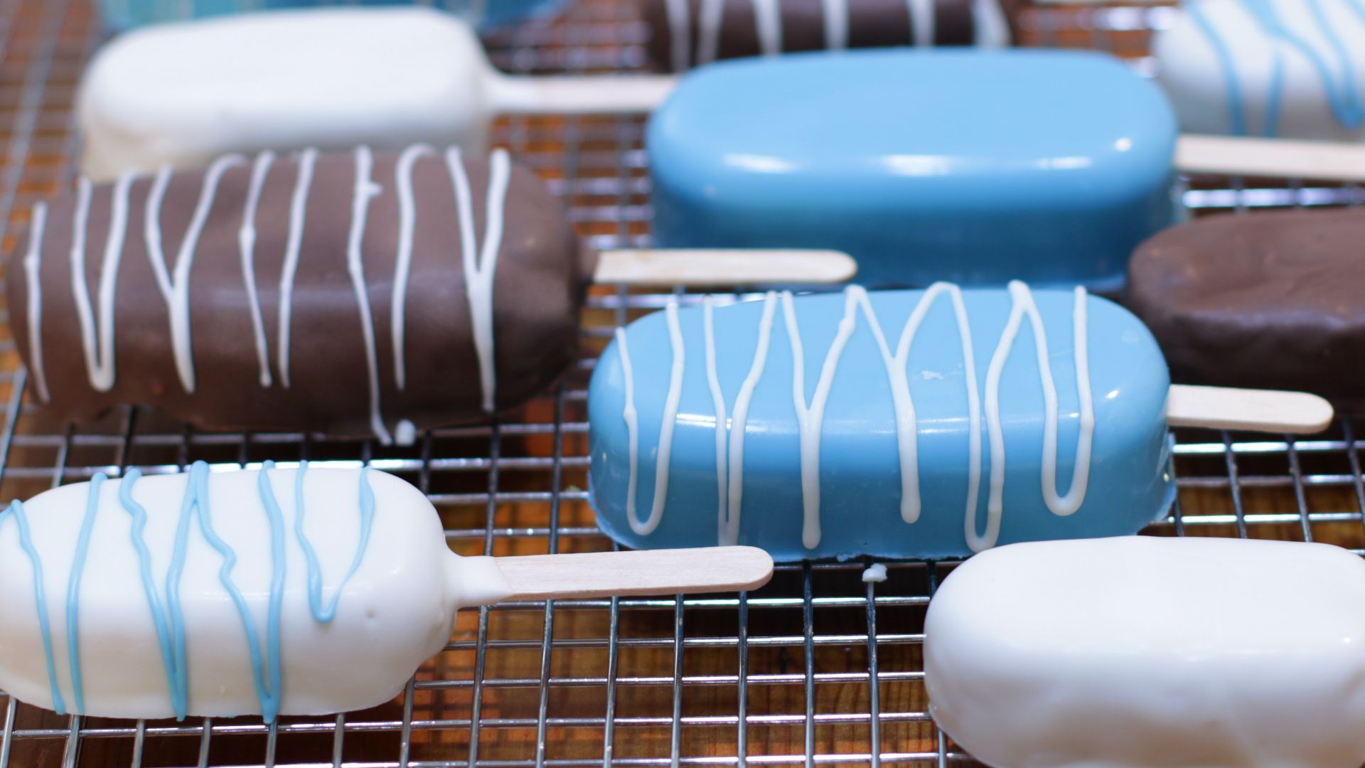 Cakesicles : 12 Steps (with Pictures) - Instructables
