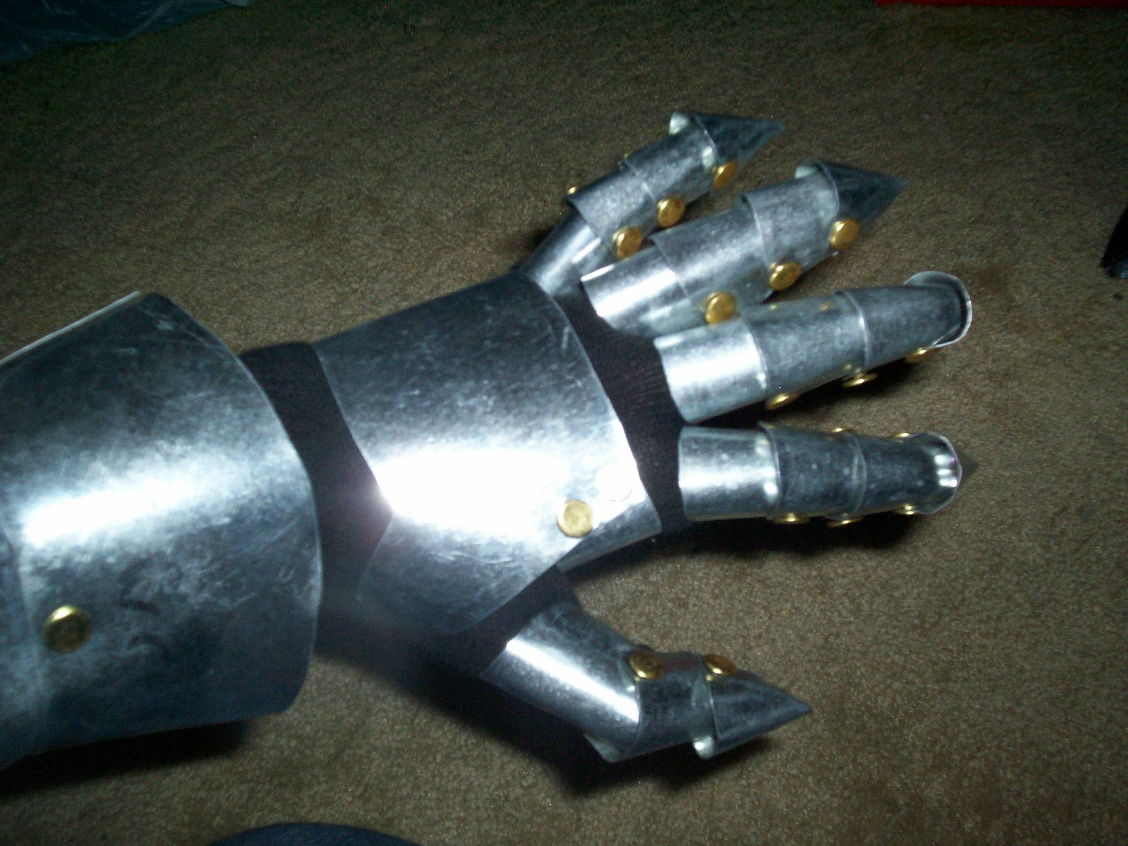 How to Make Vincent's Claw : 10 Steps (with Pictures) - Instructables