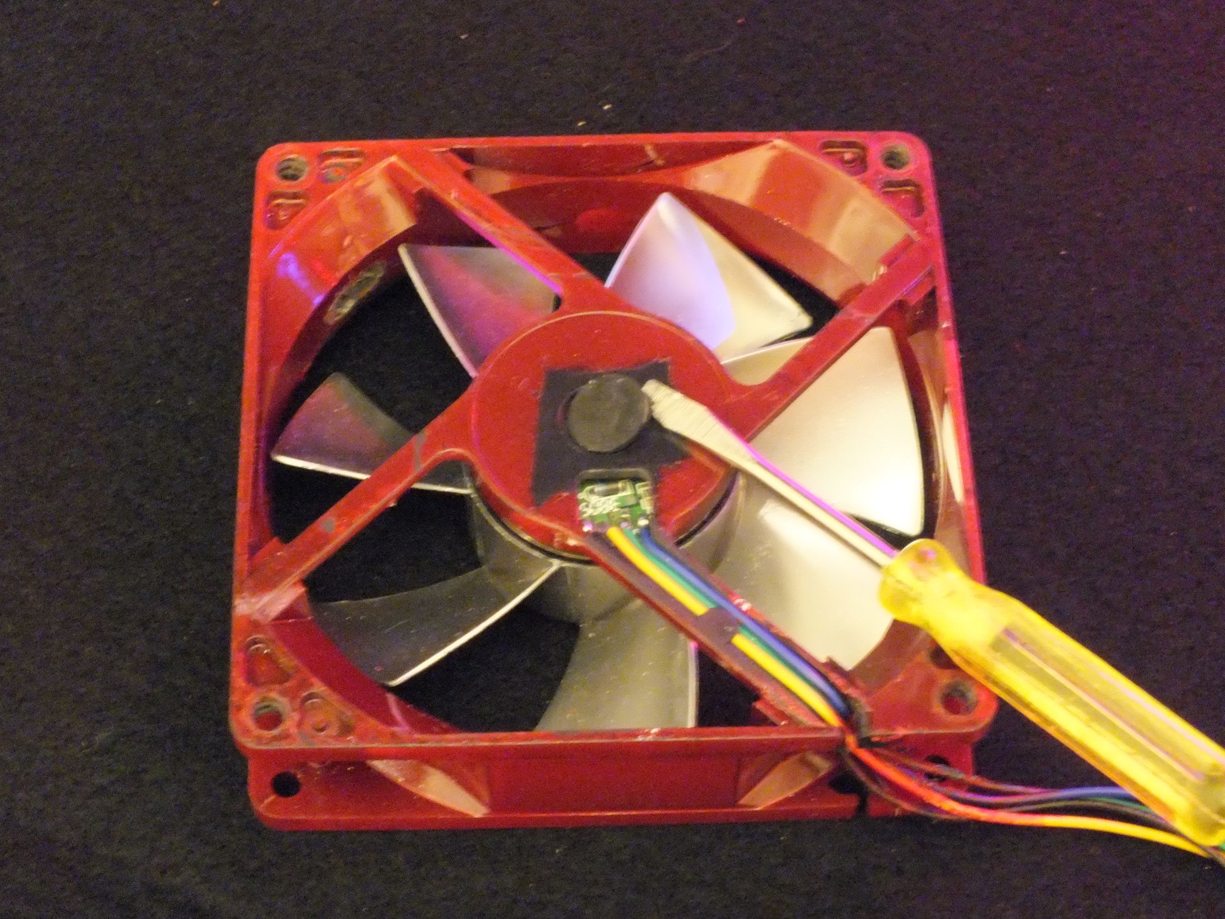 REPAINT a PC FAN (MOD) : 8 Steps - Instructables