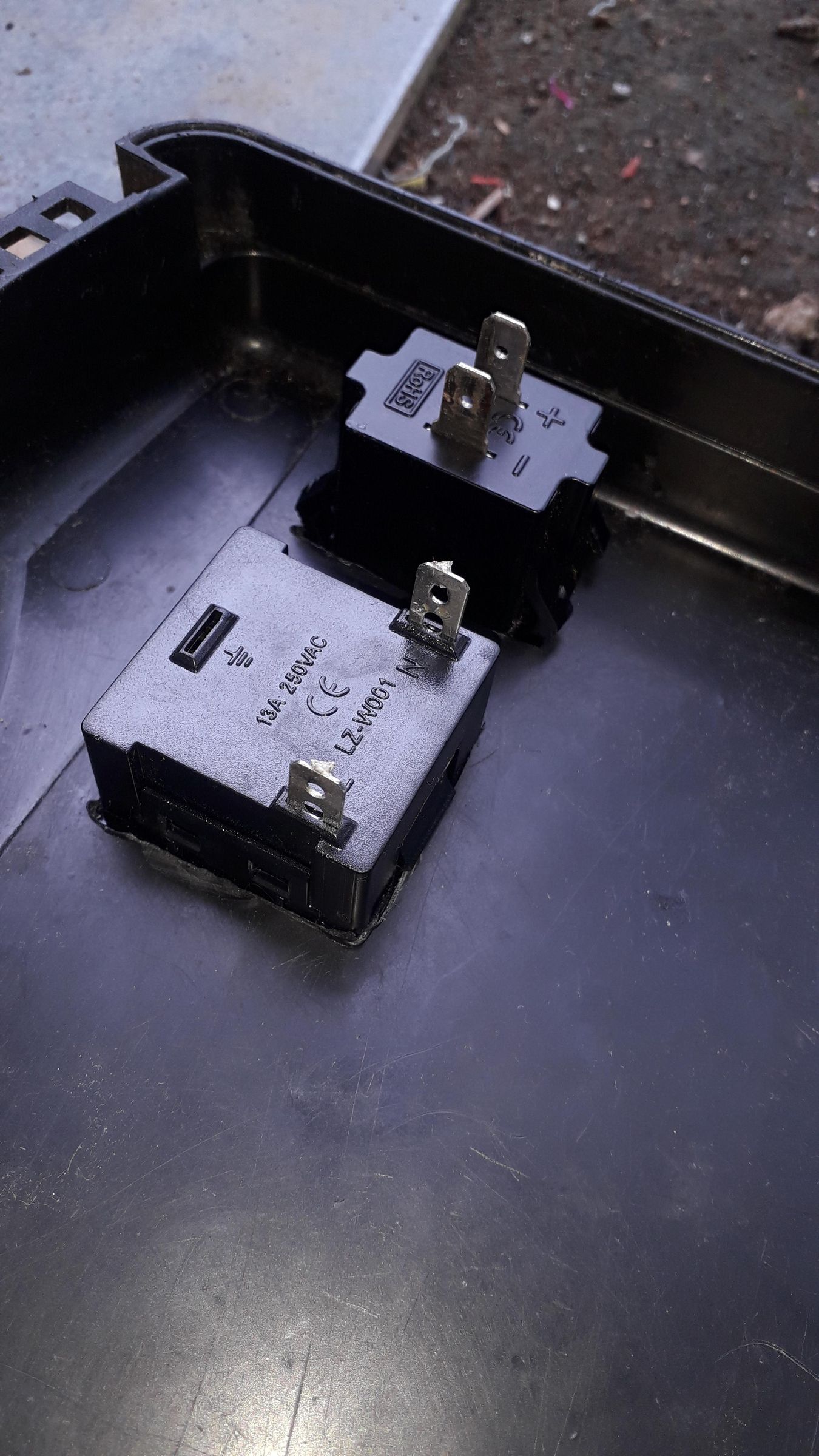 DIY Portable Power Box for Camping Using Cheap Components : 12 Steps ...