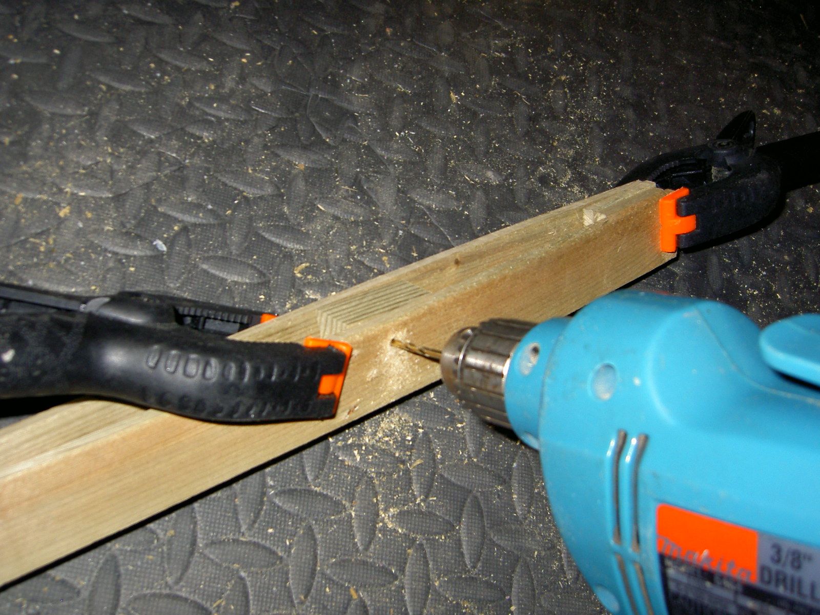 DIY Litter Tongs : 6 Steps - Instructables