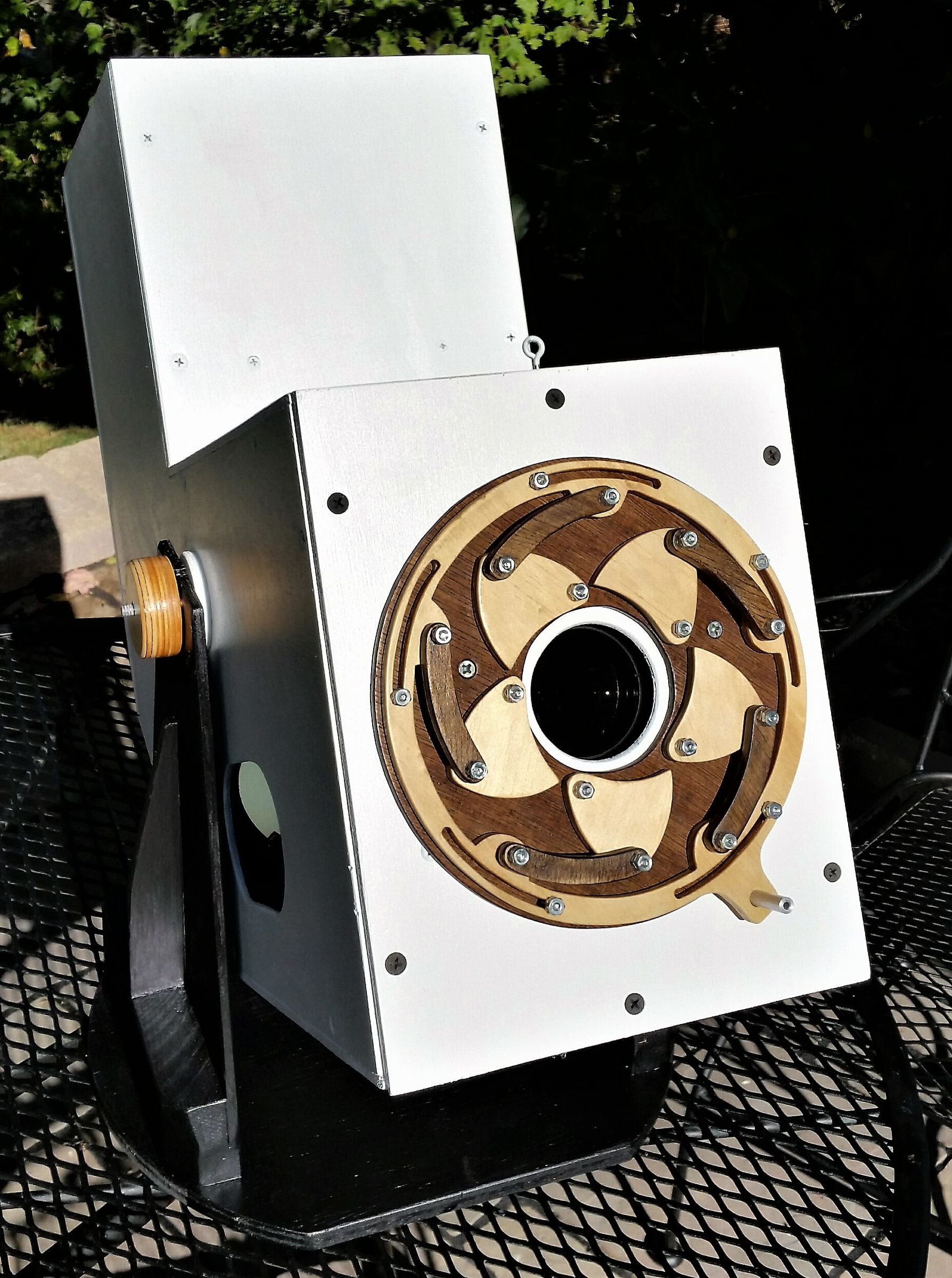 Building a Solar Projector : 17 Steps (with Pictures) - Instructables