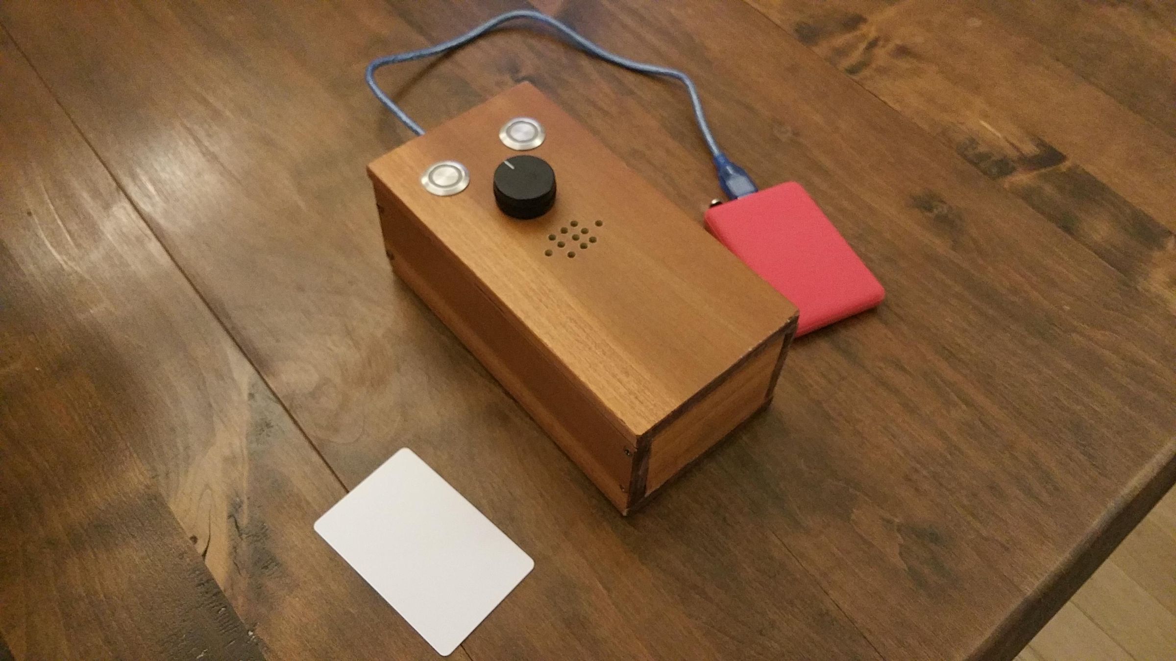 Juuke - a RFID Music Player for Elderly and Kids : 10 Steps (with ...