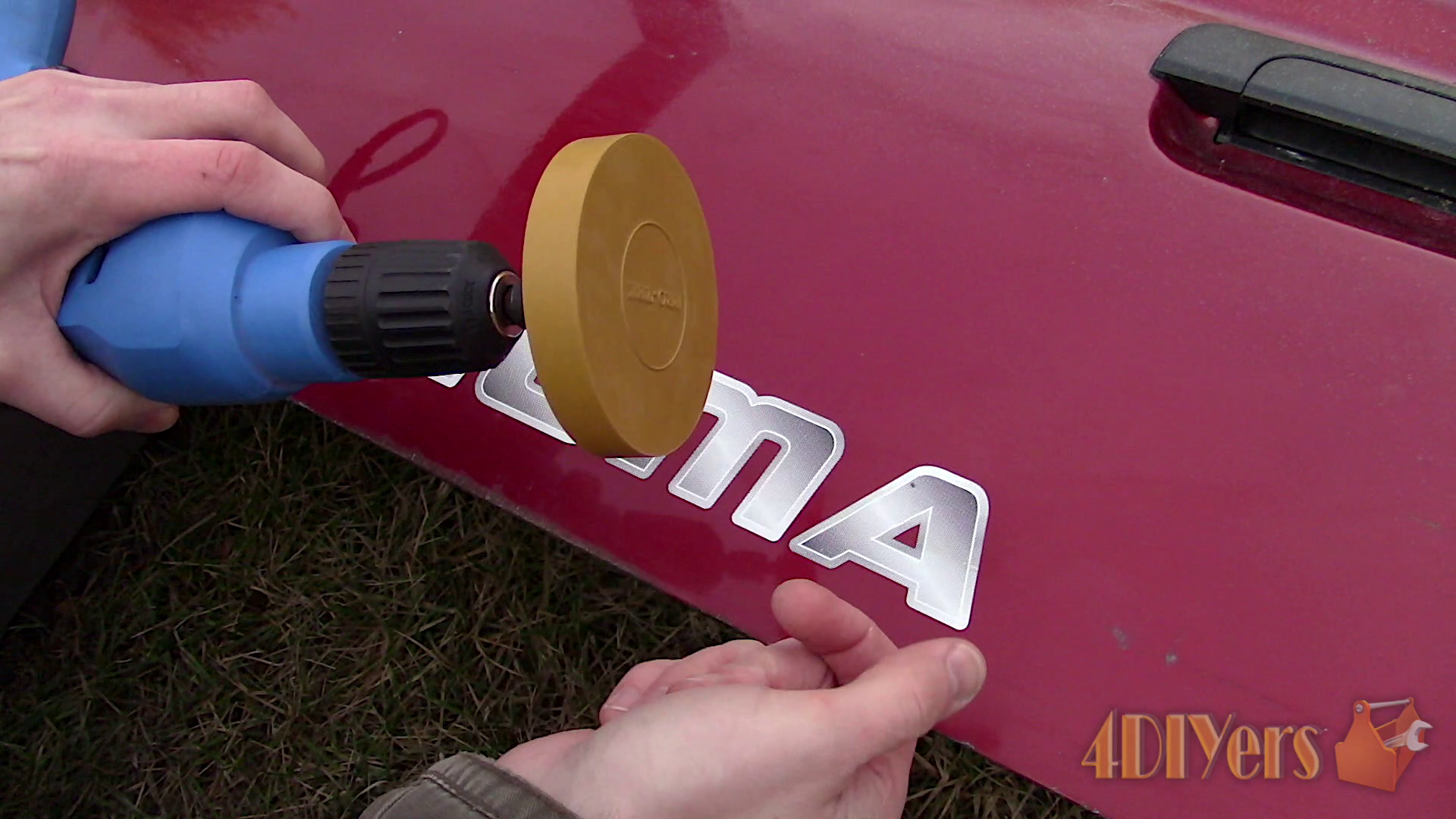 How to Easily Remove Decal From Your Vehicle - Two Methods : 6 Steps ...