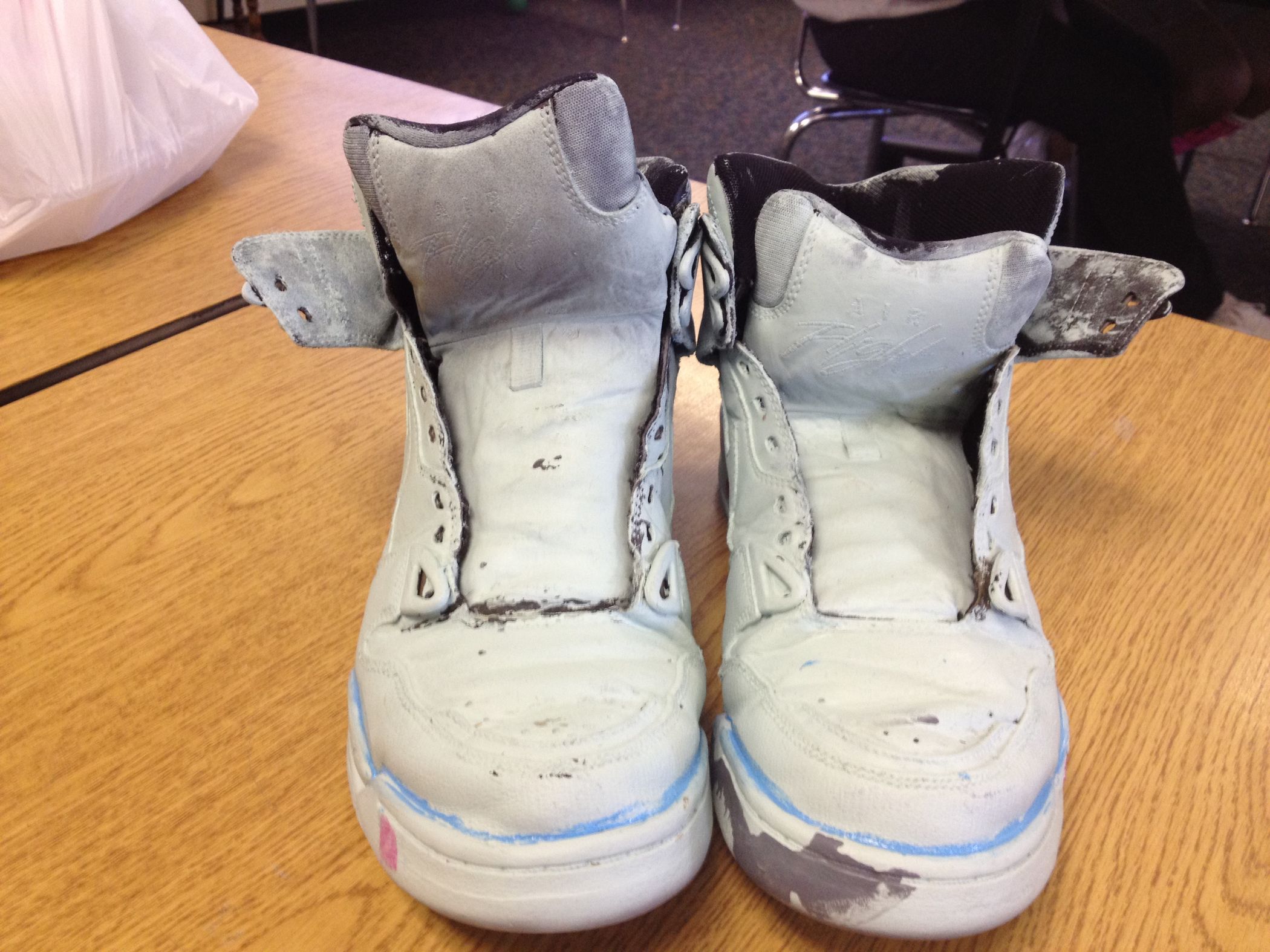 LIGHT UP SHOES : 6 Steps - Instructables