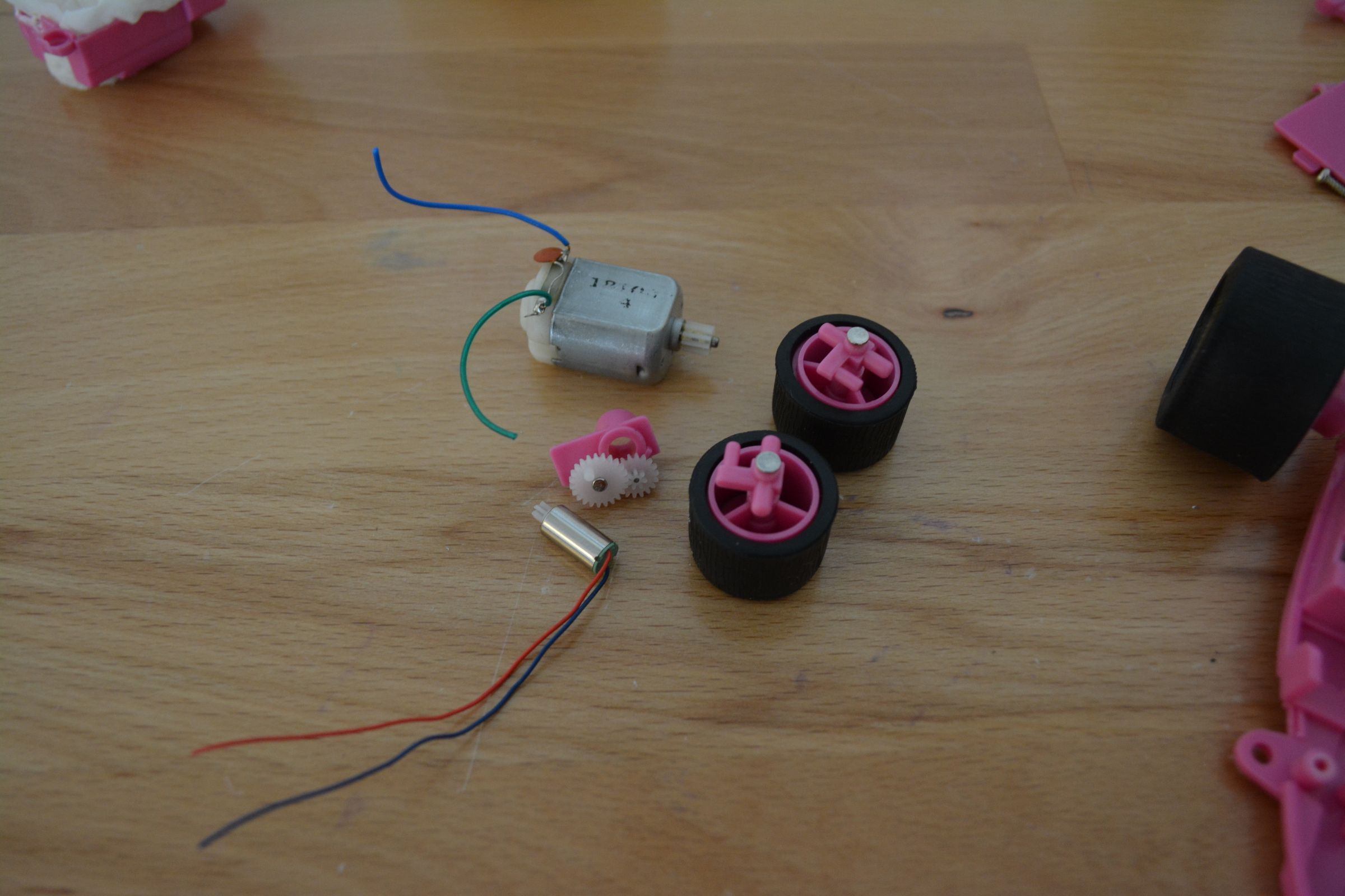 Take Apart and Rebuild Toys : 10 Steps (with Pictures) - Instructables