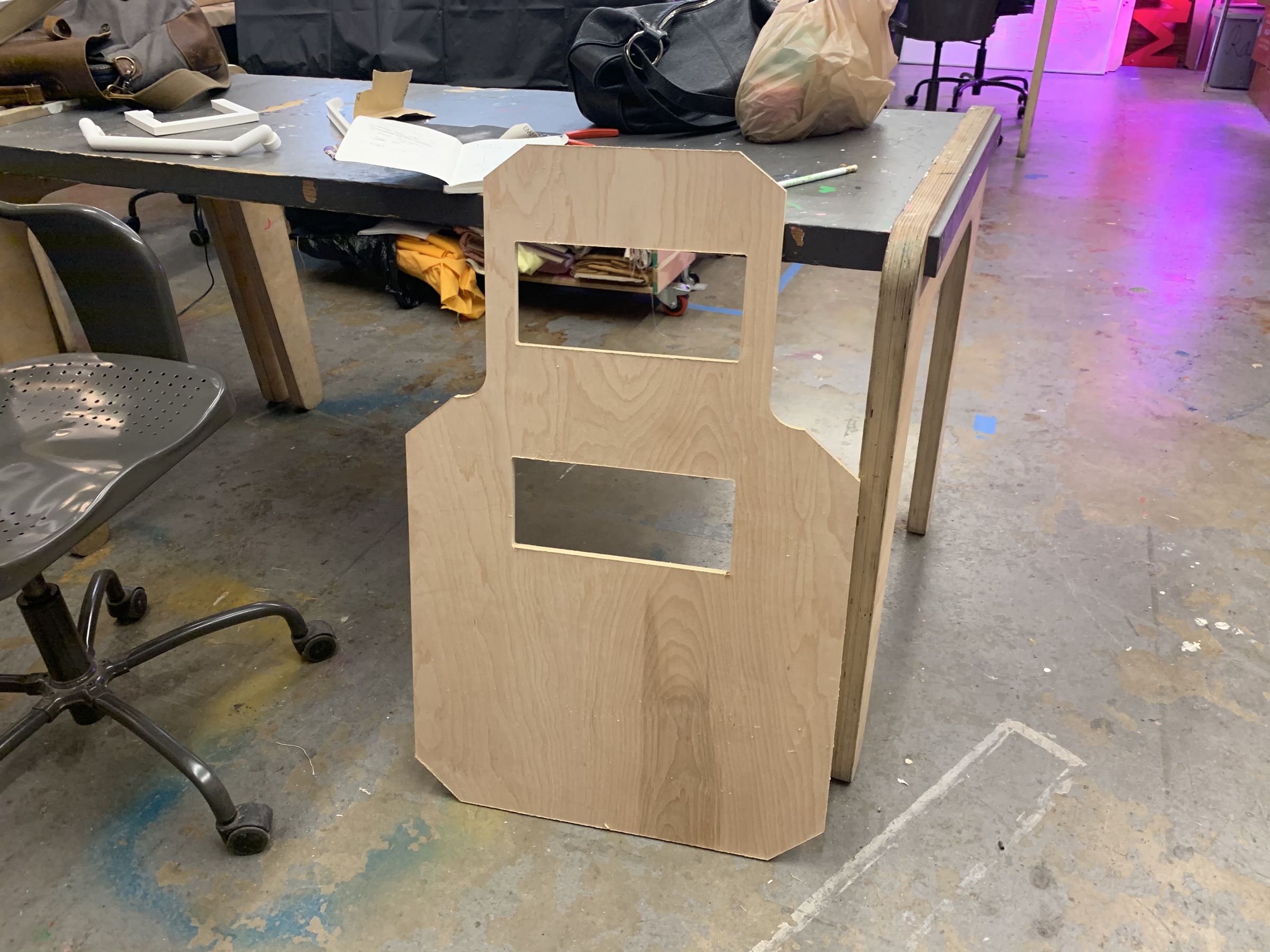 How to Make a Blitz Shield Prop : 10 Steps - Instructables